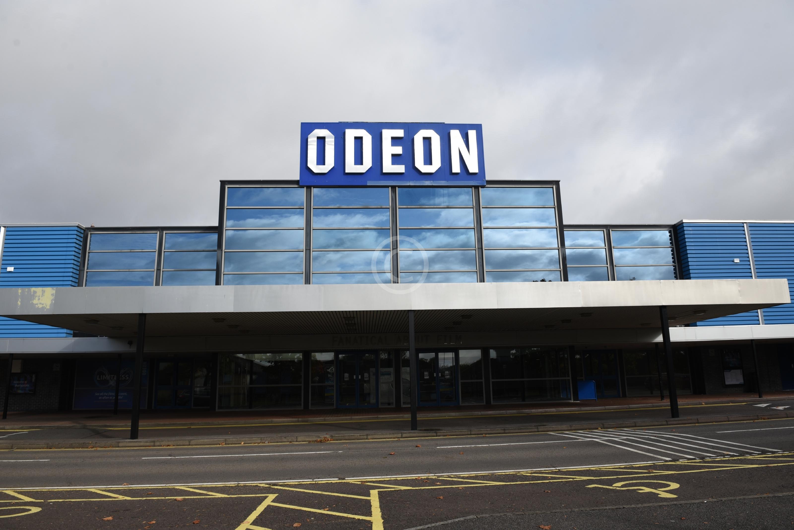 BASINGSTOKE 131912 - Photo 1 of 12 - Baylis Media Photos