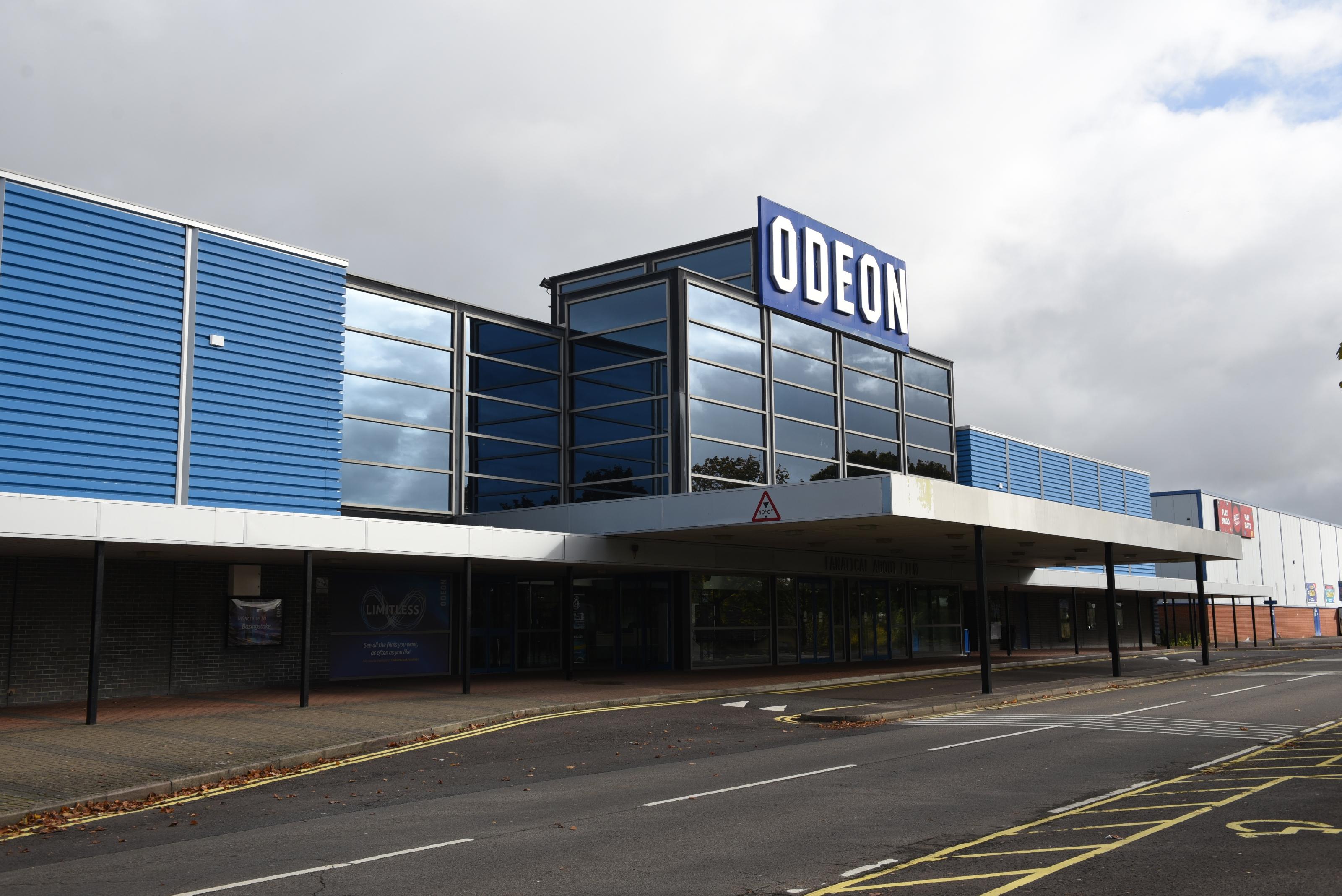 BASINGSTOKE 131912 - Photo 1 of 12 - Baylis Media Photos