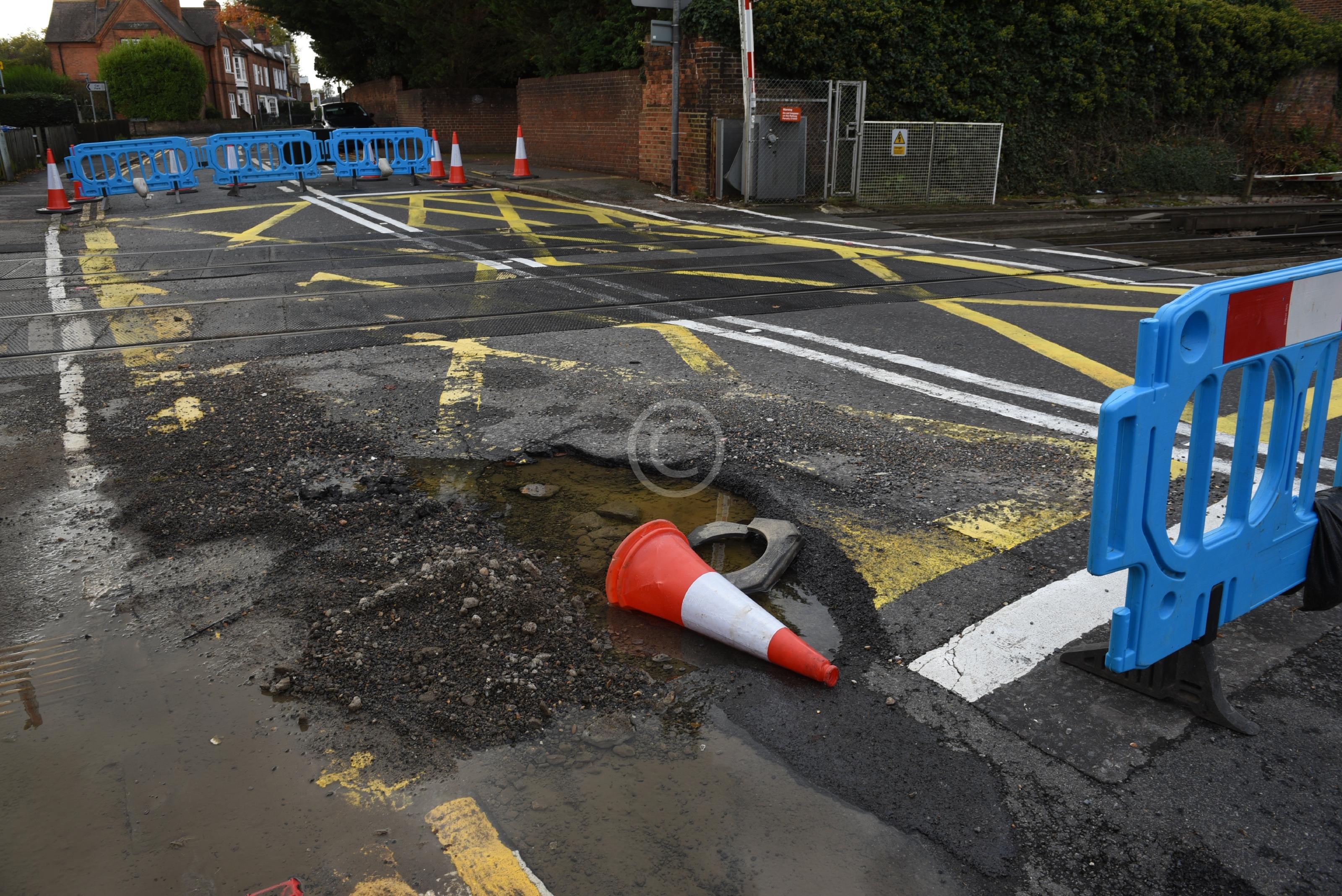 DATCHET 132034 - Photo 1 of 8 - Baylis Media Photos