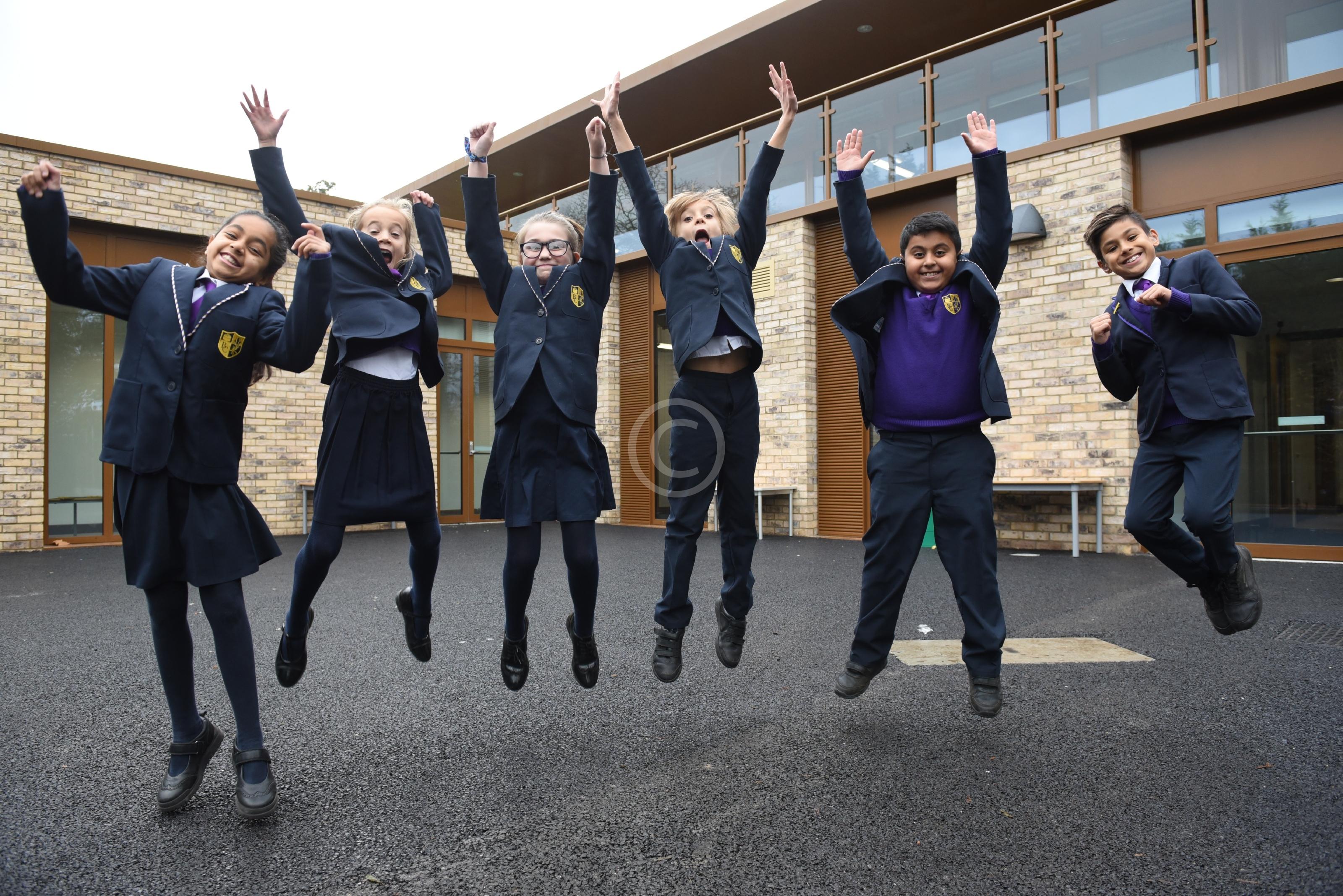 BRAY 132118 - Photo 1 of 20 - Baylis Media Photos