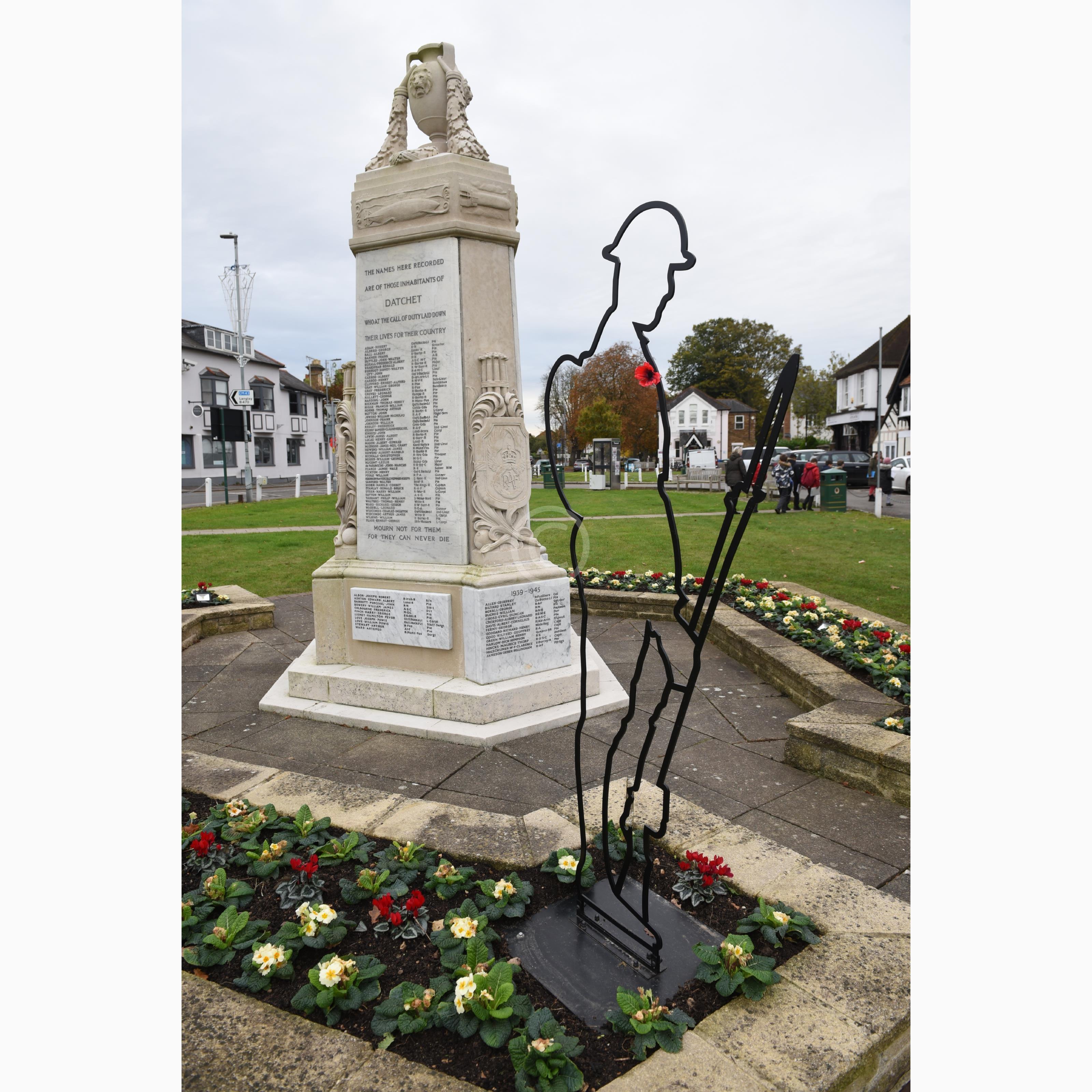 DATCHET 132125 - Photo 1 of 14 - Baylis Media Photos