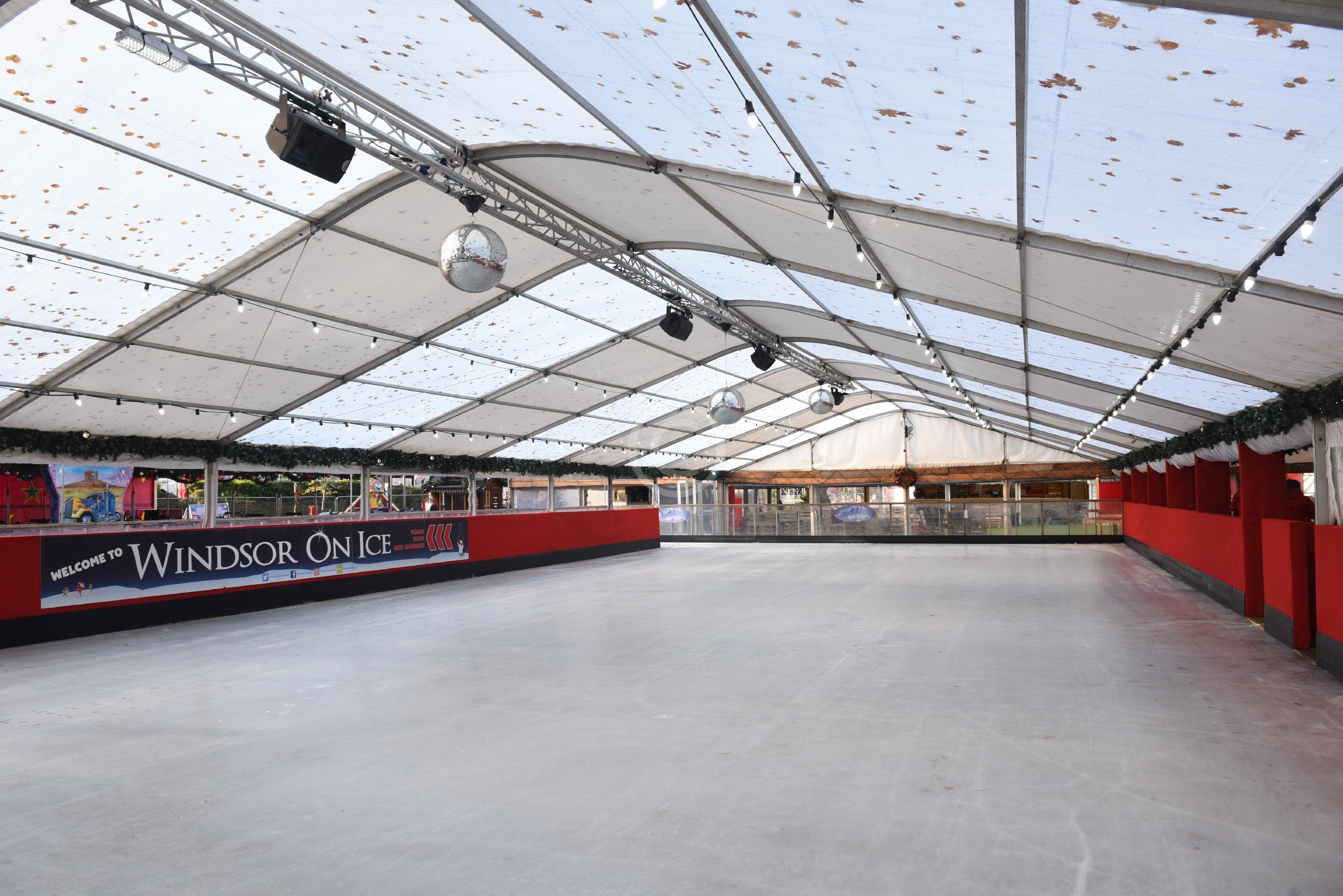 WINDSOR 132173 - Photo 1 of 9 - Baylis Media Photos