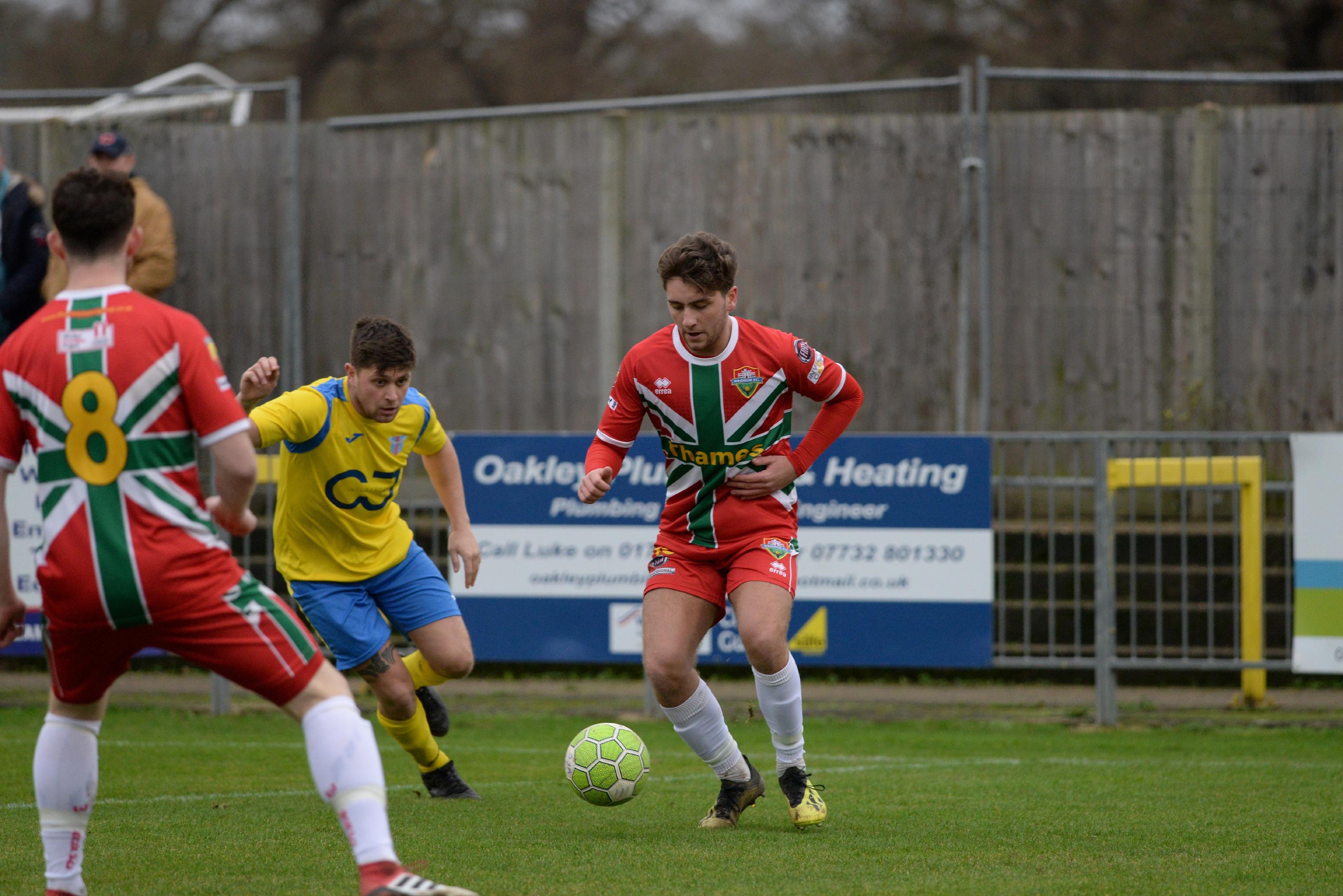 FOOTBALL 132351 - Photo 1 of 16 - Baylis Media Photos