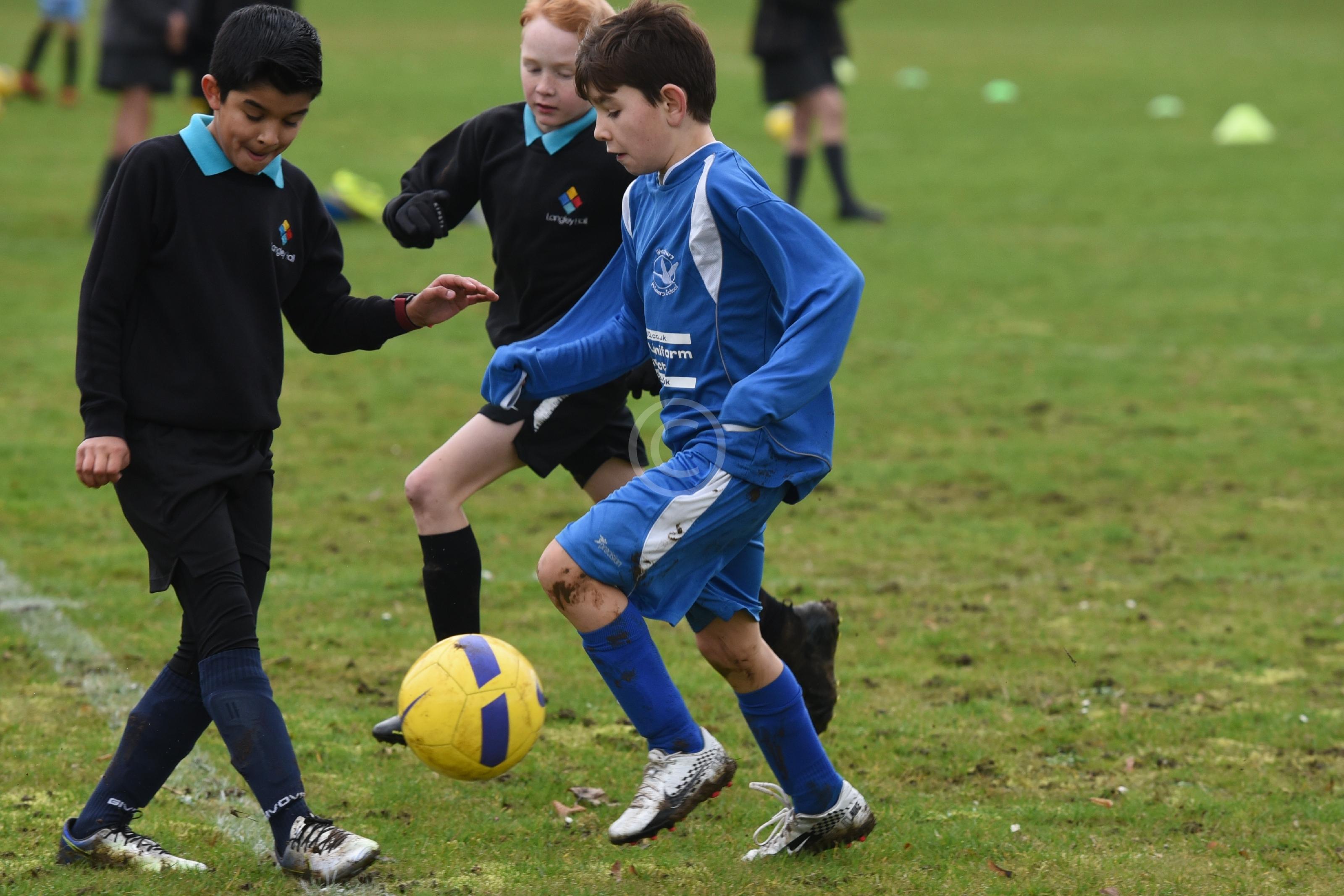 DATCHET 132411 - Photo 1 of 47 - Baylis Media Photos