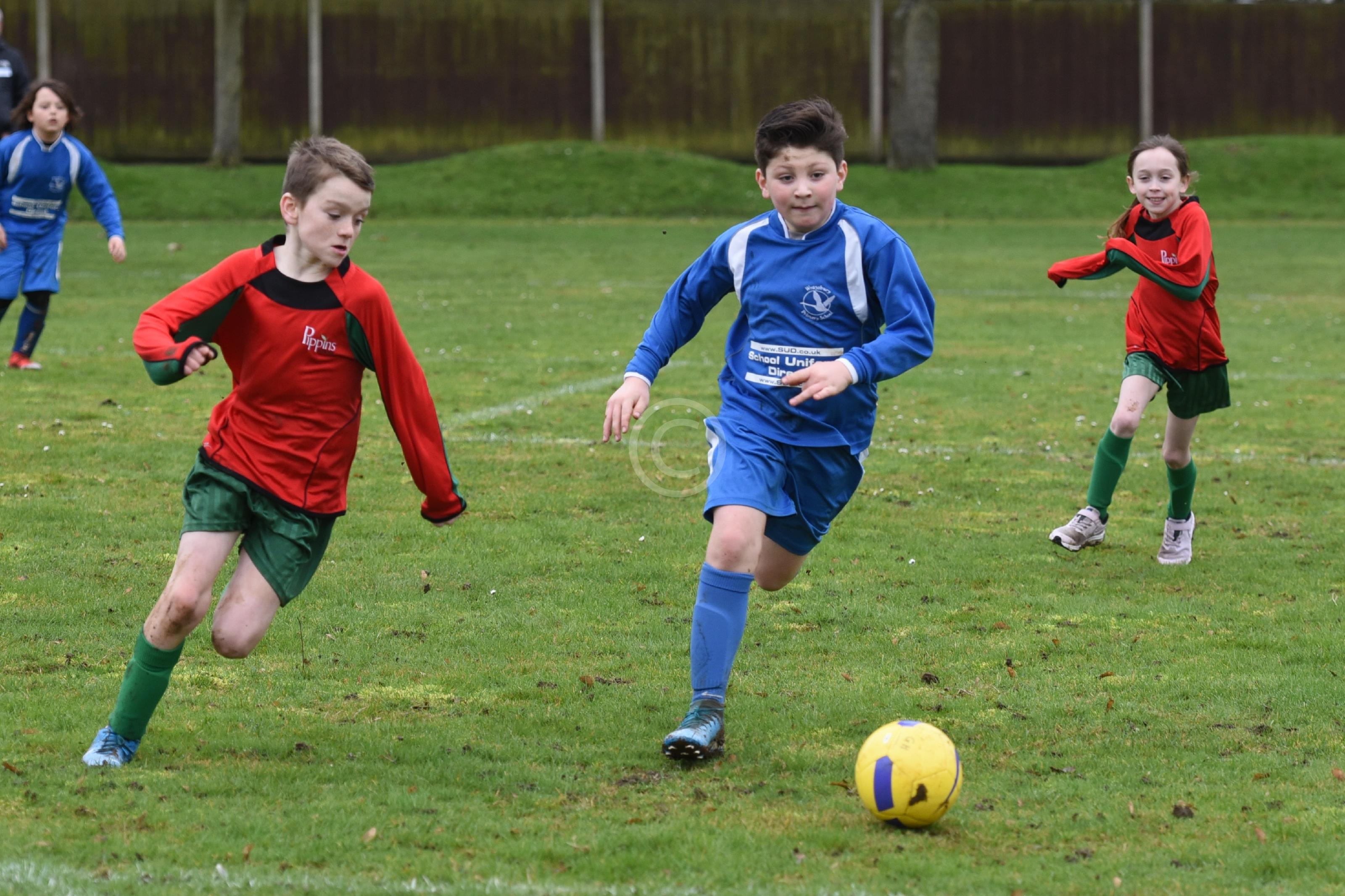 DATCHET 132411 - Photo 1 of 47 - Baylis Media Photos