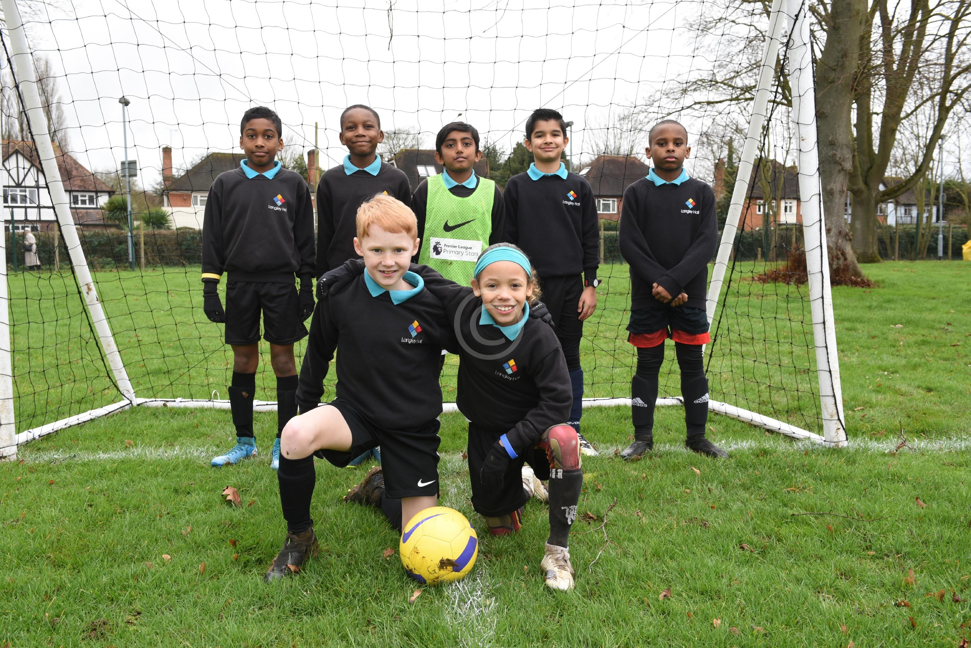 DATCHET 132411 - Photo 1 of 47 - Baylis Media Photos