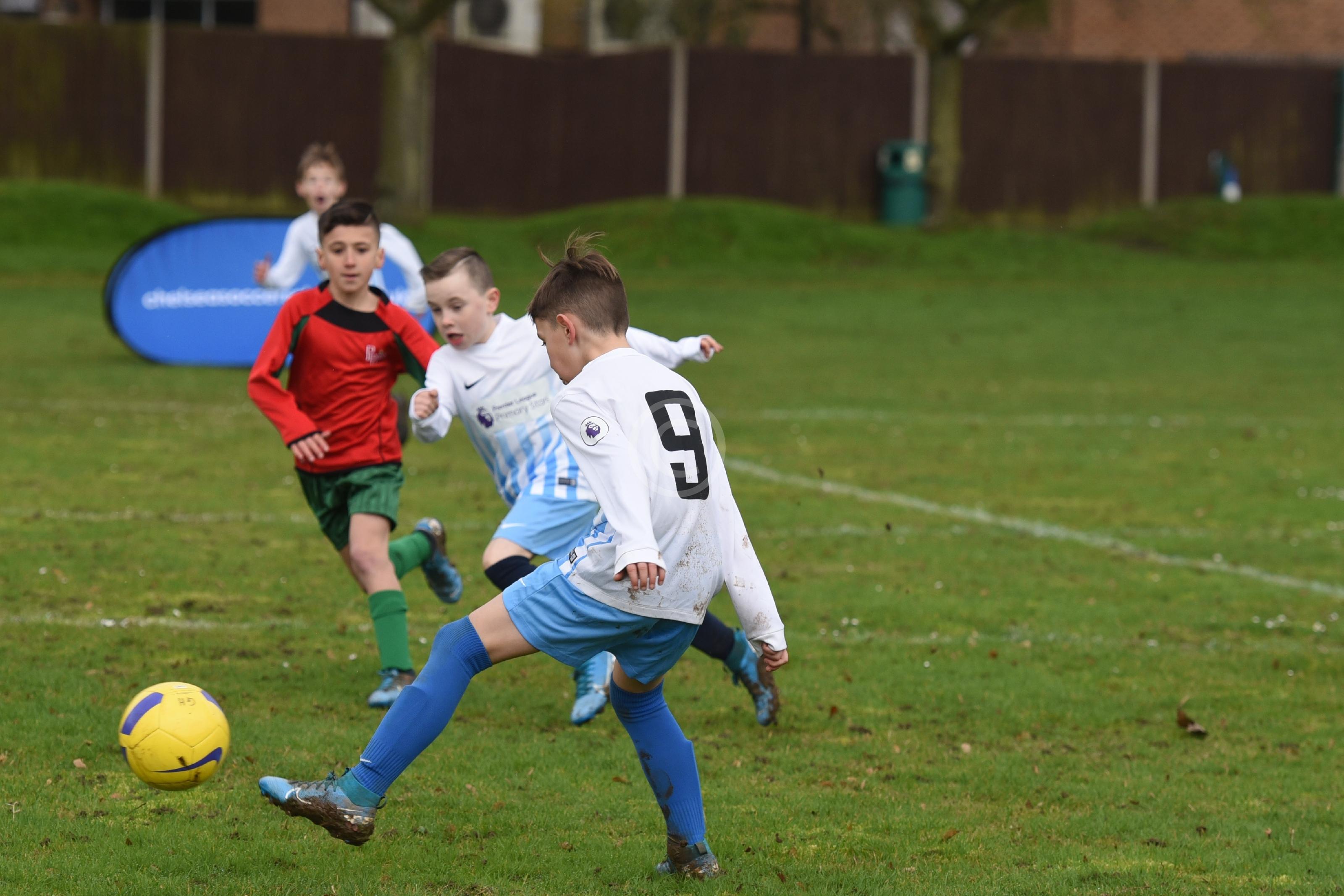 DATCHET 132411 - Photo 1 of 47 - Baylis Media Photos