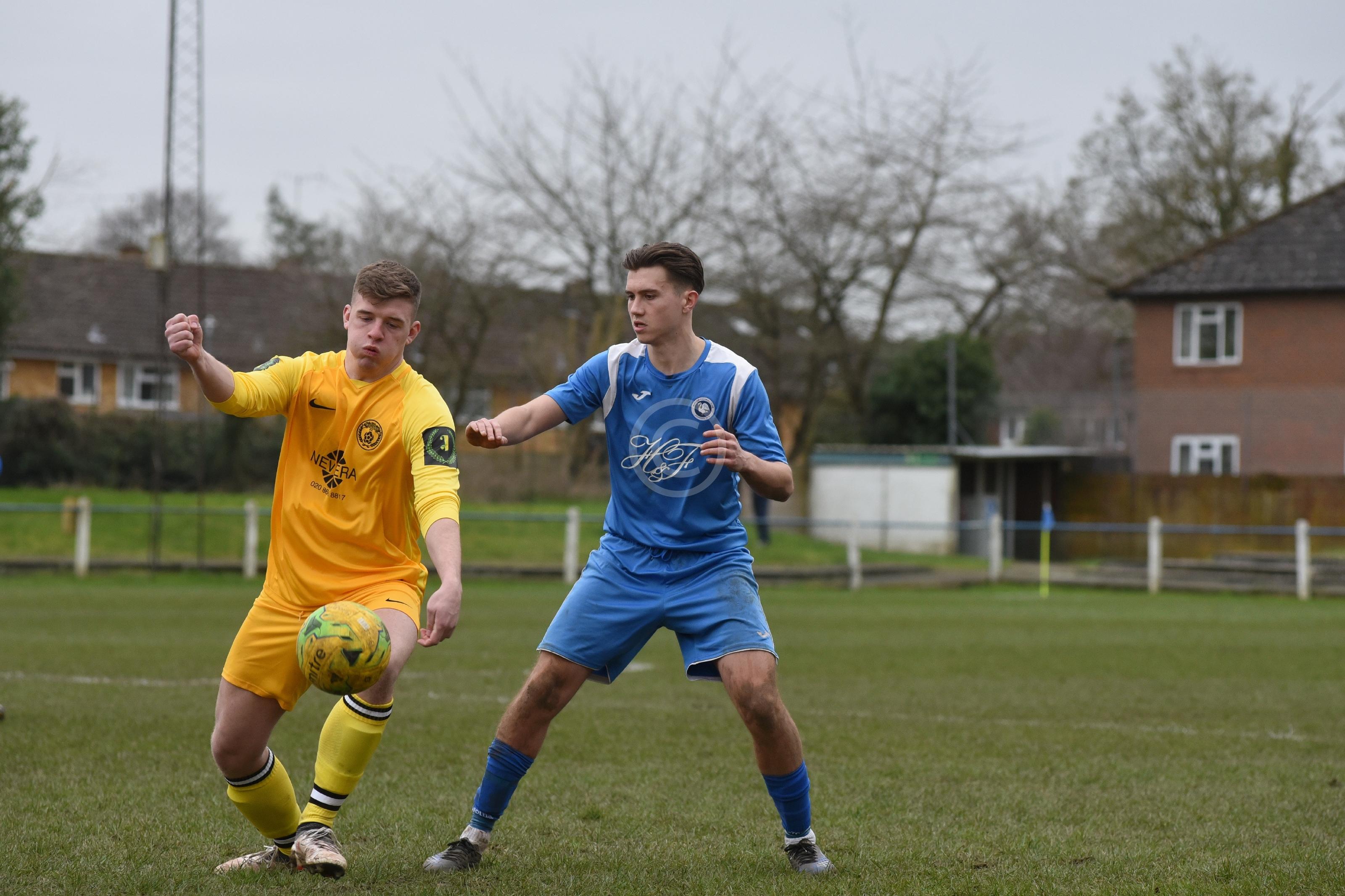 FOOTBALL 132576 - Photo 1 of 15 - Baylis Media Photos