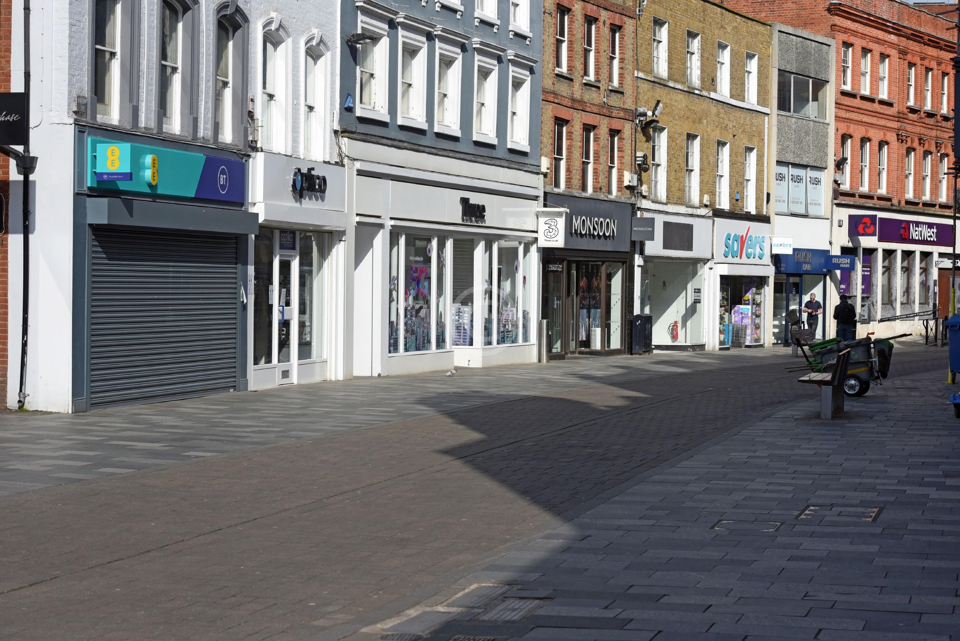 MAIDENHEAD 132675 - Photo 1 of 8 - Baylis Media Photos