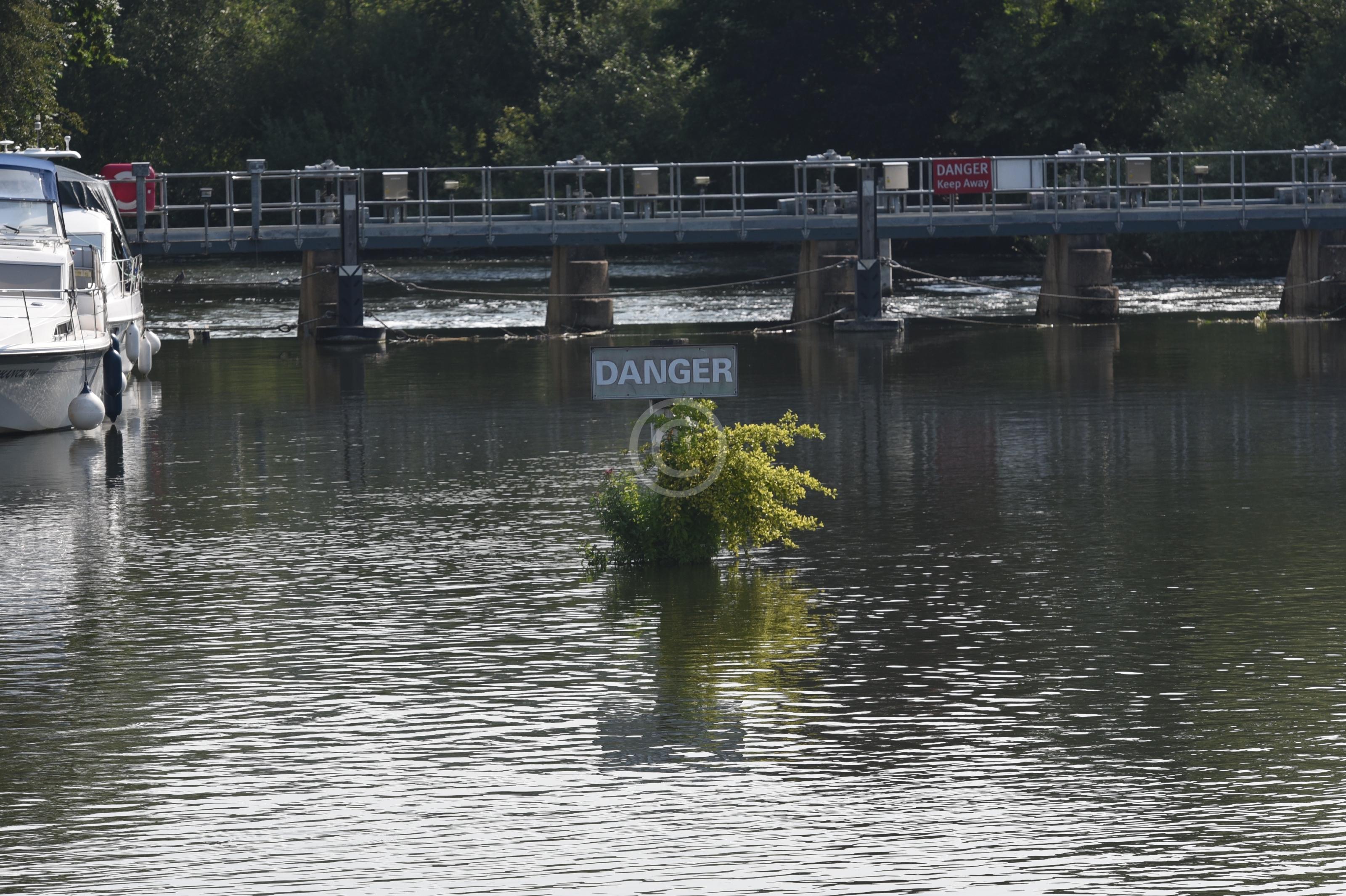 COOKHAM 132795 - Photo 1 of 15 - Baylis Media Photos