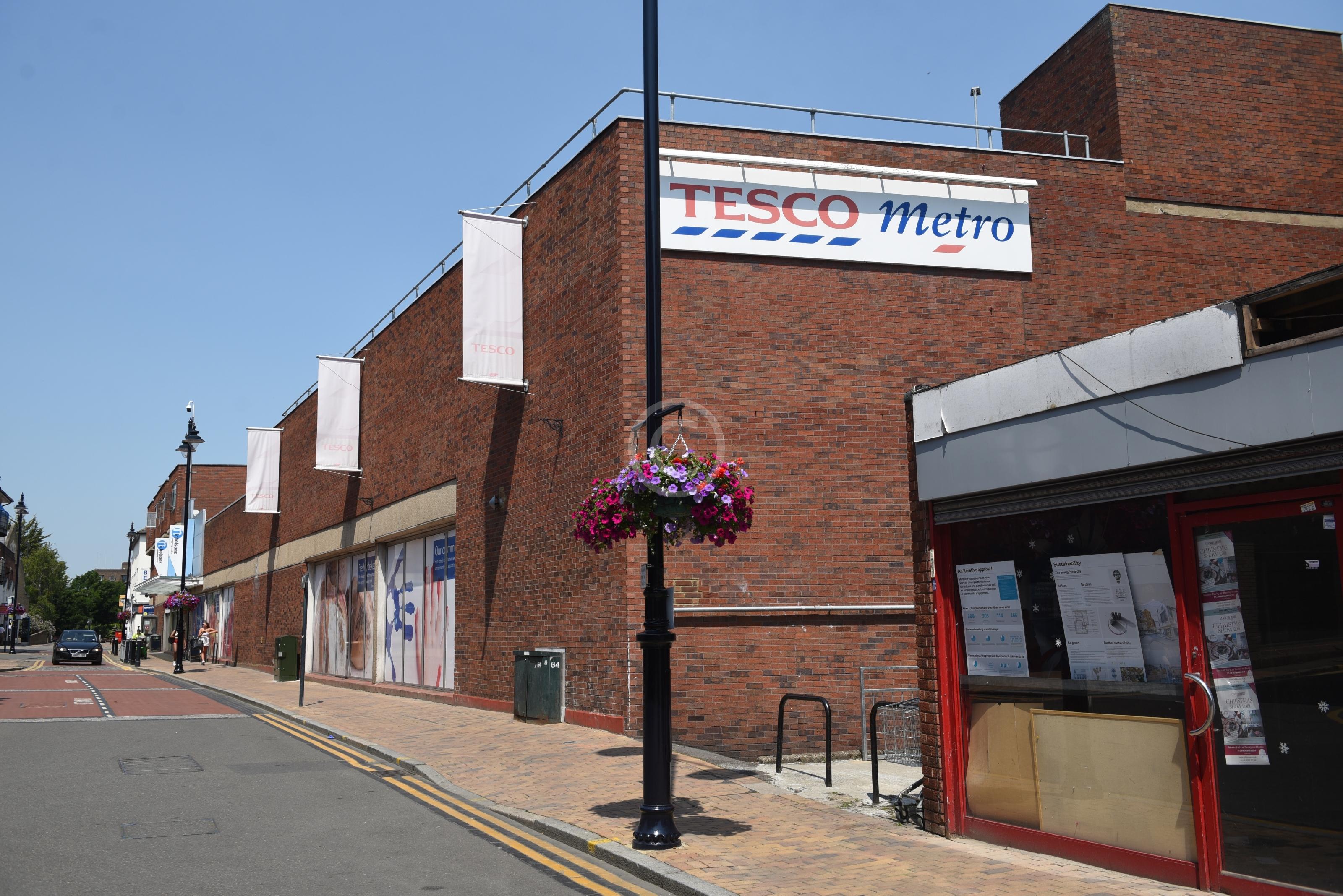 MAIDENHEAD 132798 - Photo 1 of 11 - Baylis Media Photos