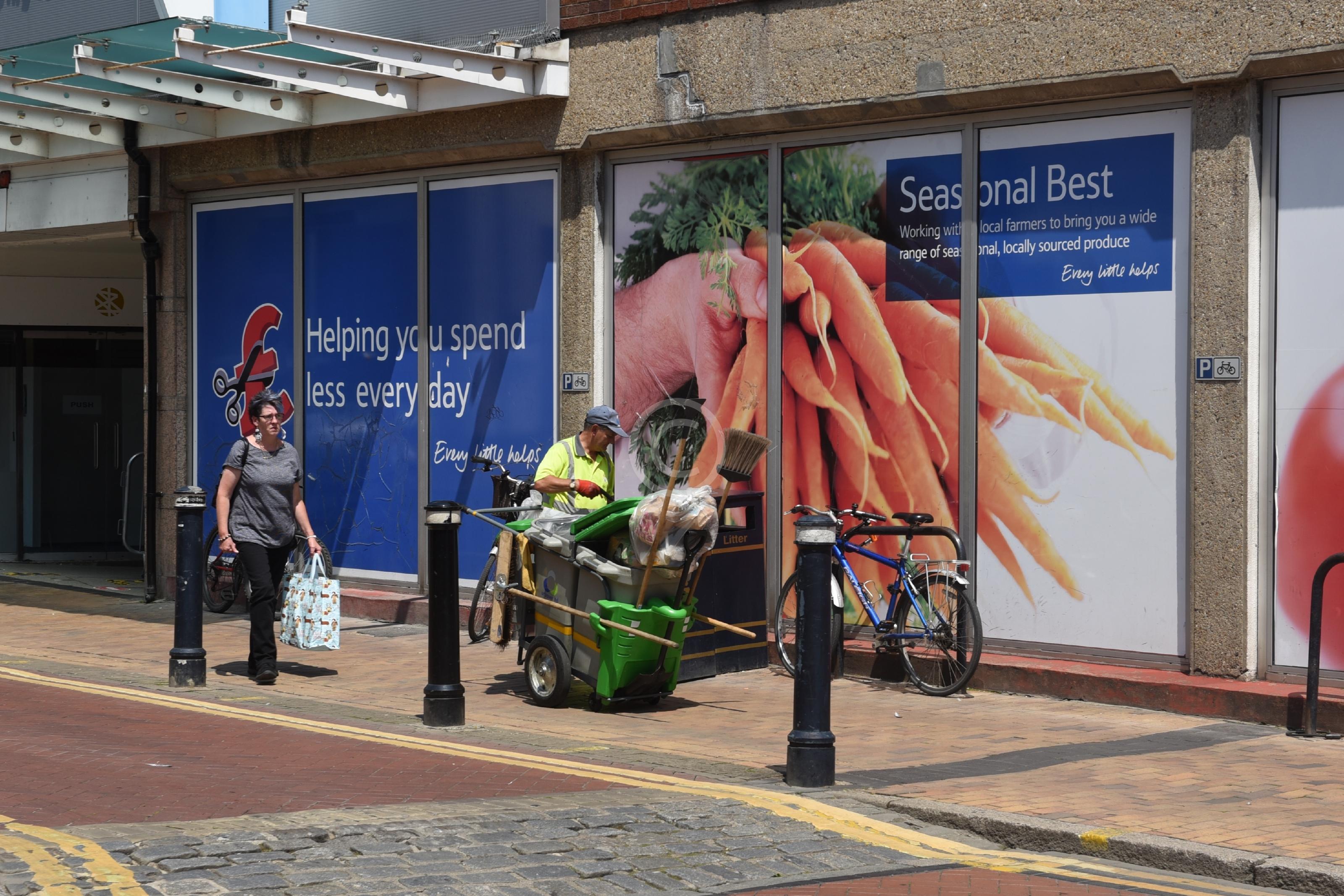 MAIDENHEAD 132798 - Photo 1 of 11 - Baylis Media Photos