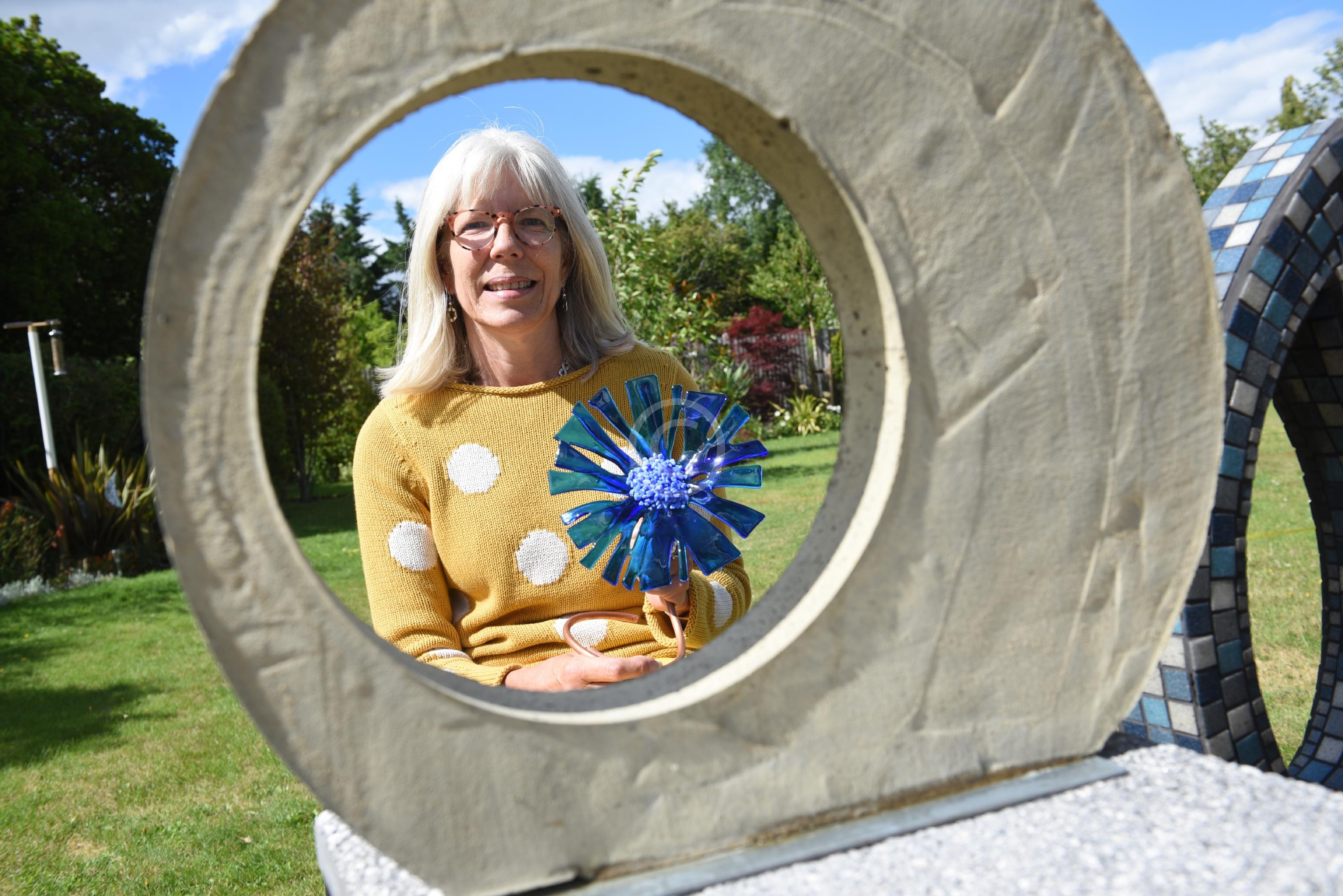 MAIDENHEAD 132853 - Photo 1 of 11 - Baylis Media Photos