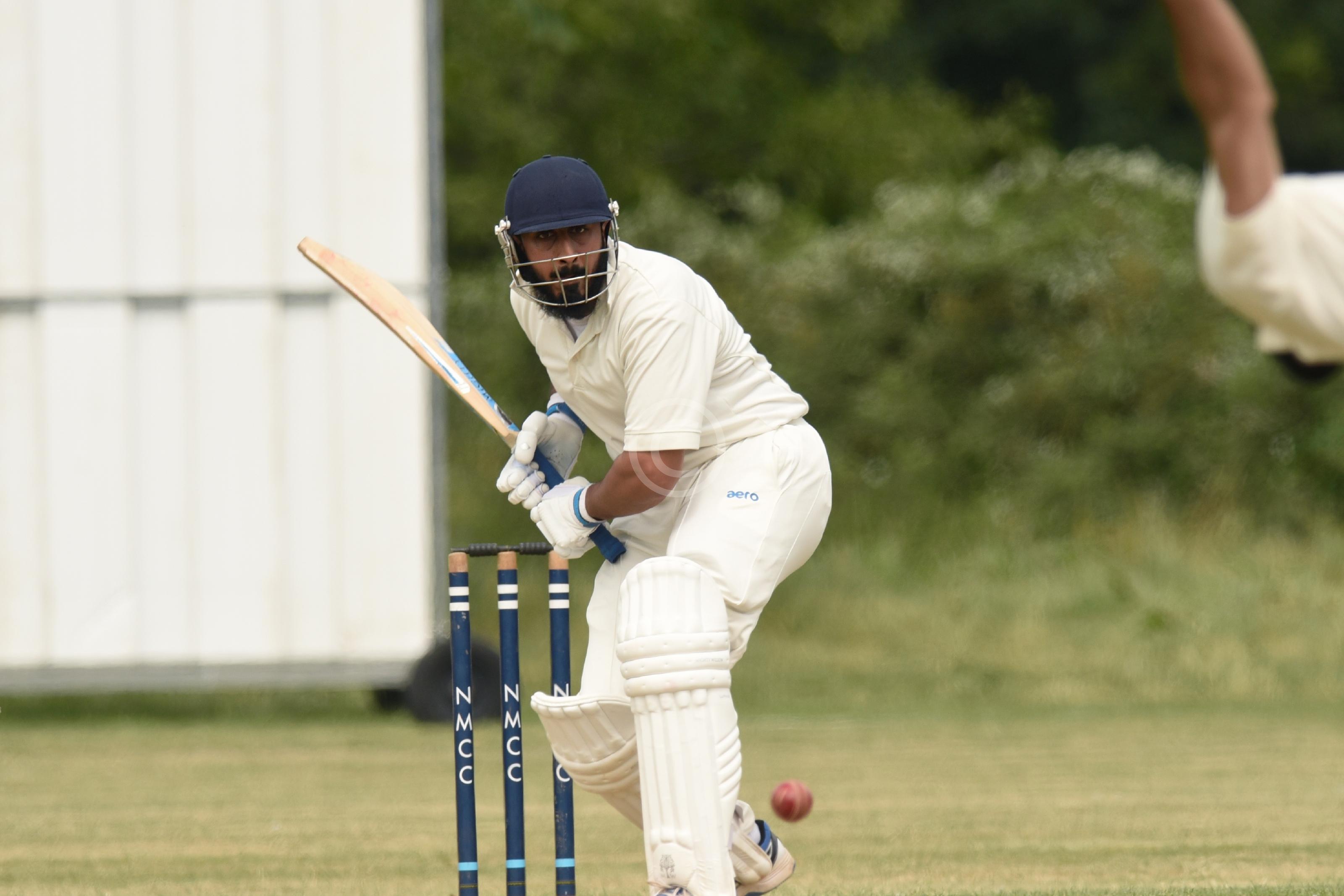 CRICKET 132864 - Photo 1 of 15 - Baylis Media Photos