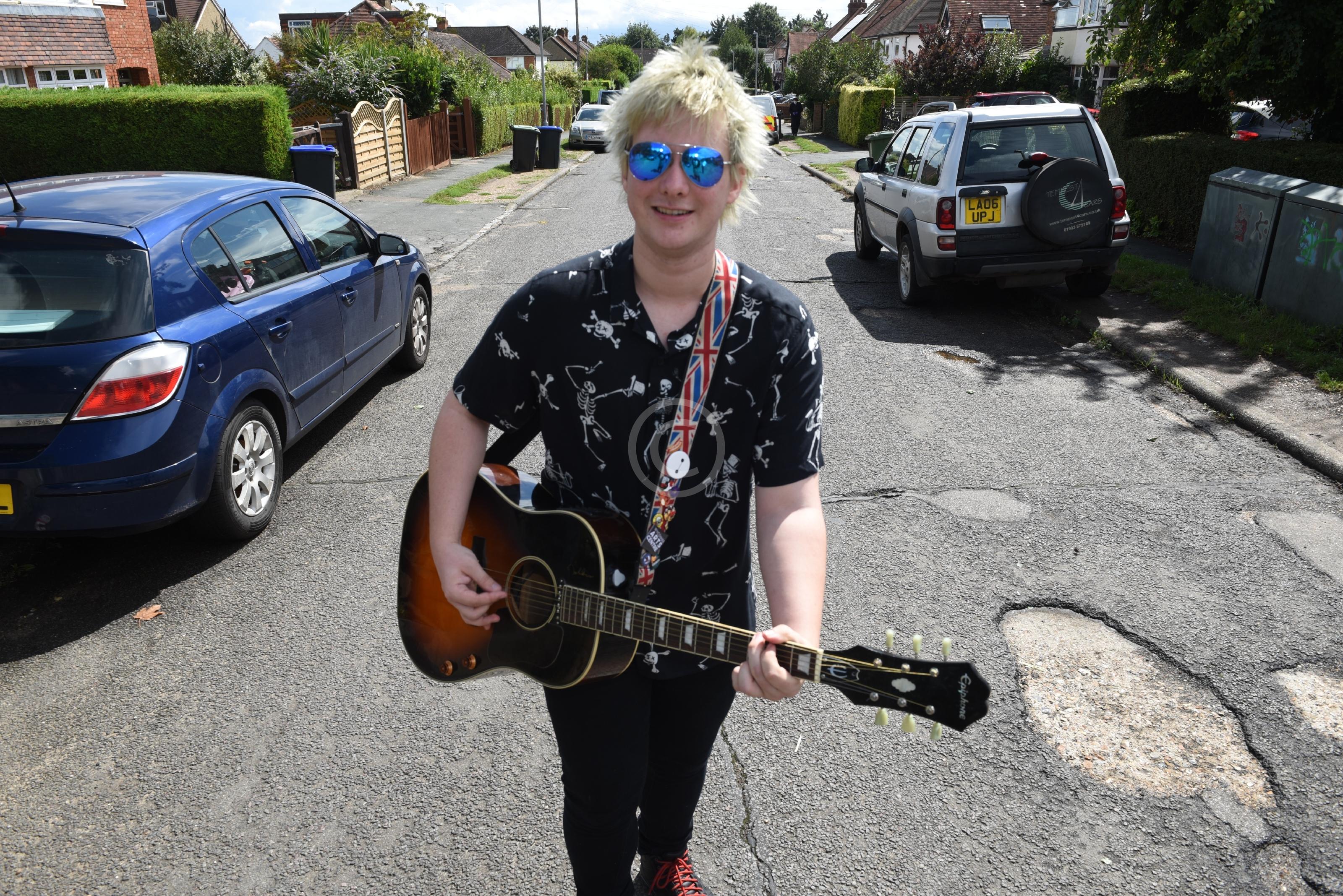 BURNHAM 132903 - Photo 2 of 8 - Baylis Media Photos