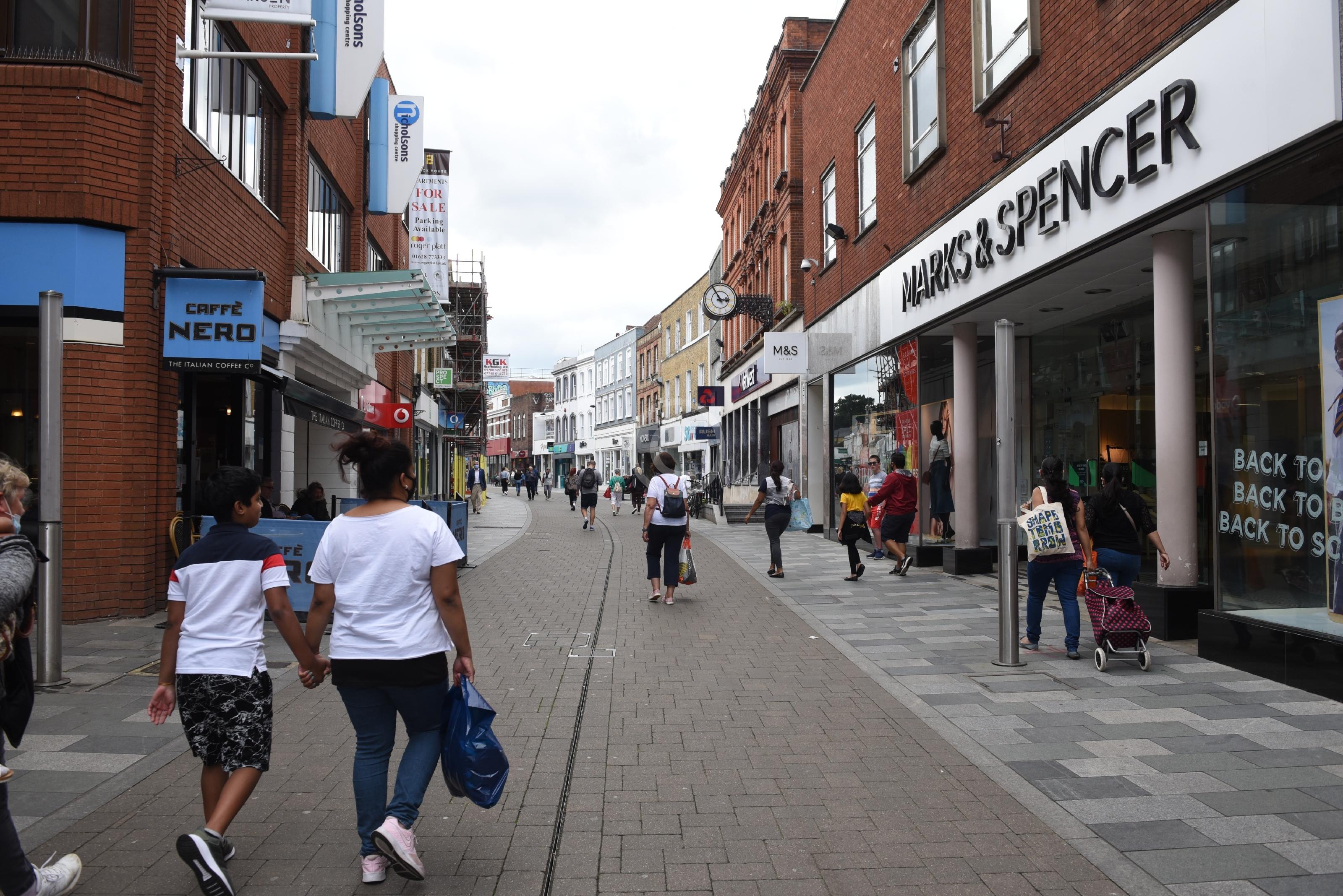 MAIDENHEAD 132933 - Photo 1 of 9 - Baylis Media Photos