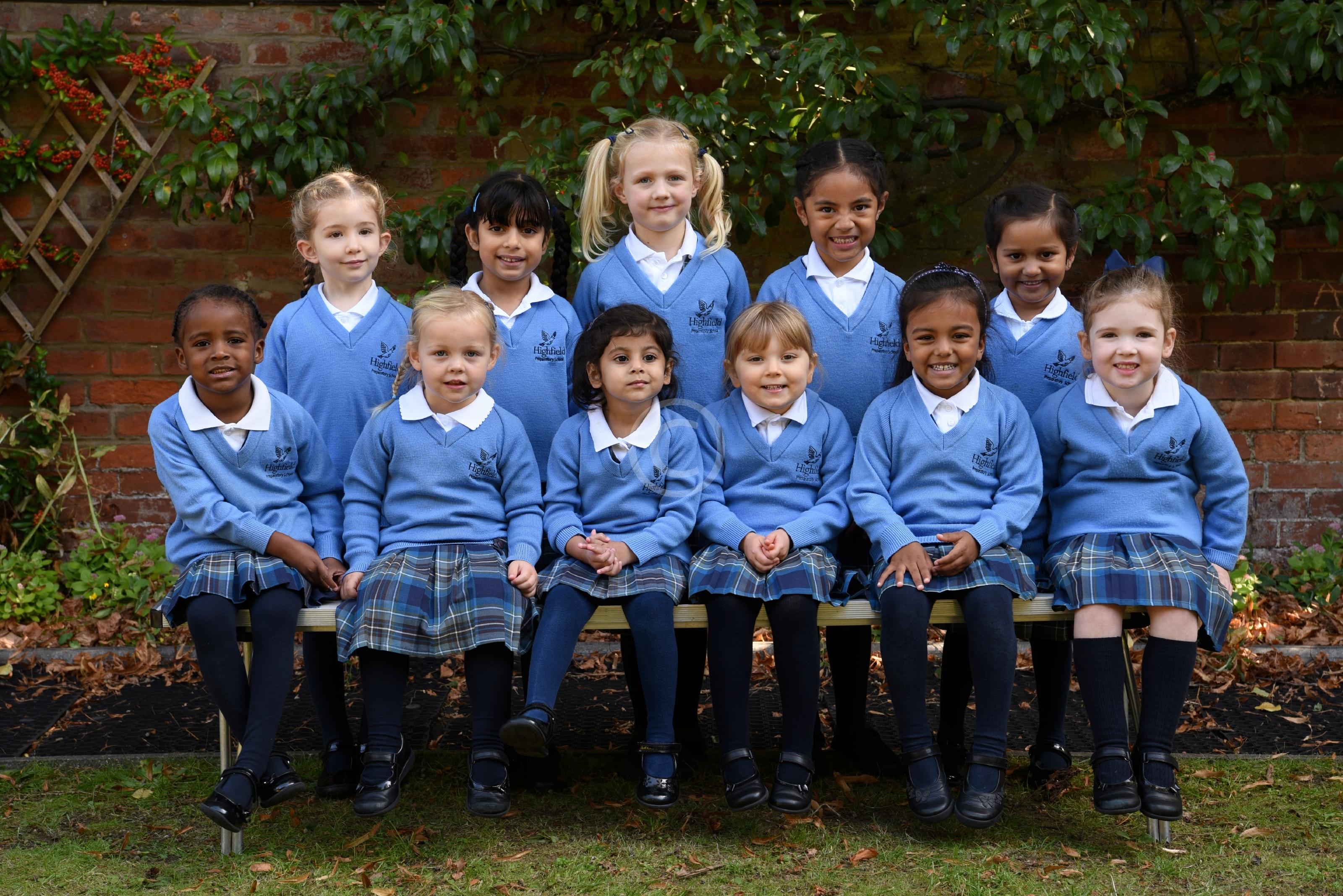 FIRST CLASS 132999 - Photo 1 of 4 - Baylis Media Photos