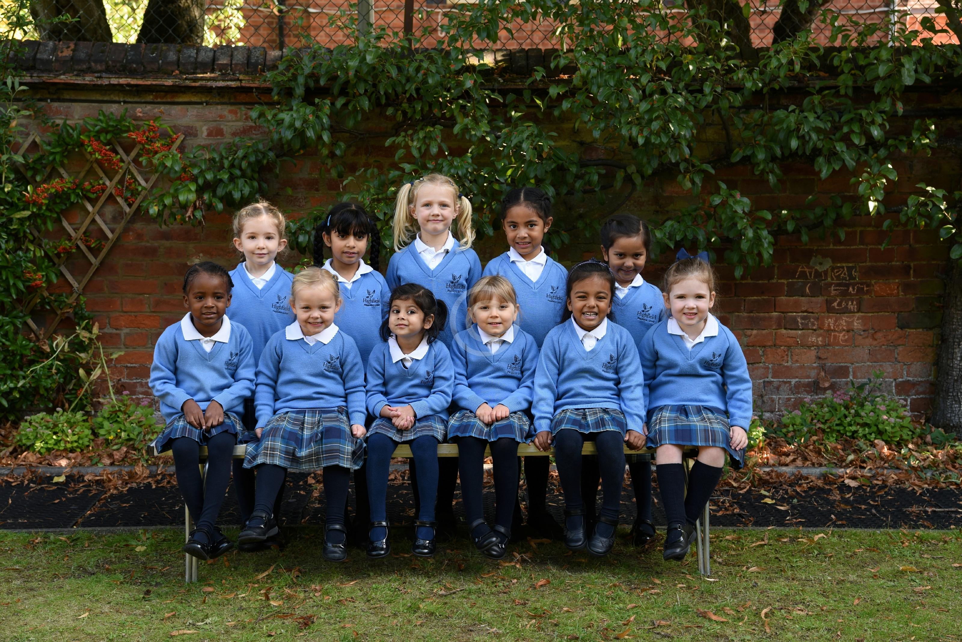 FIRST CLASS 132999 - Photo 1 of 4 - Baylis Media Photos