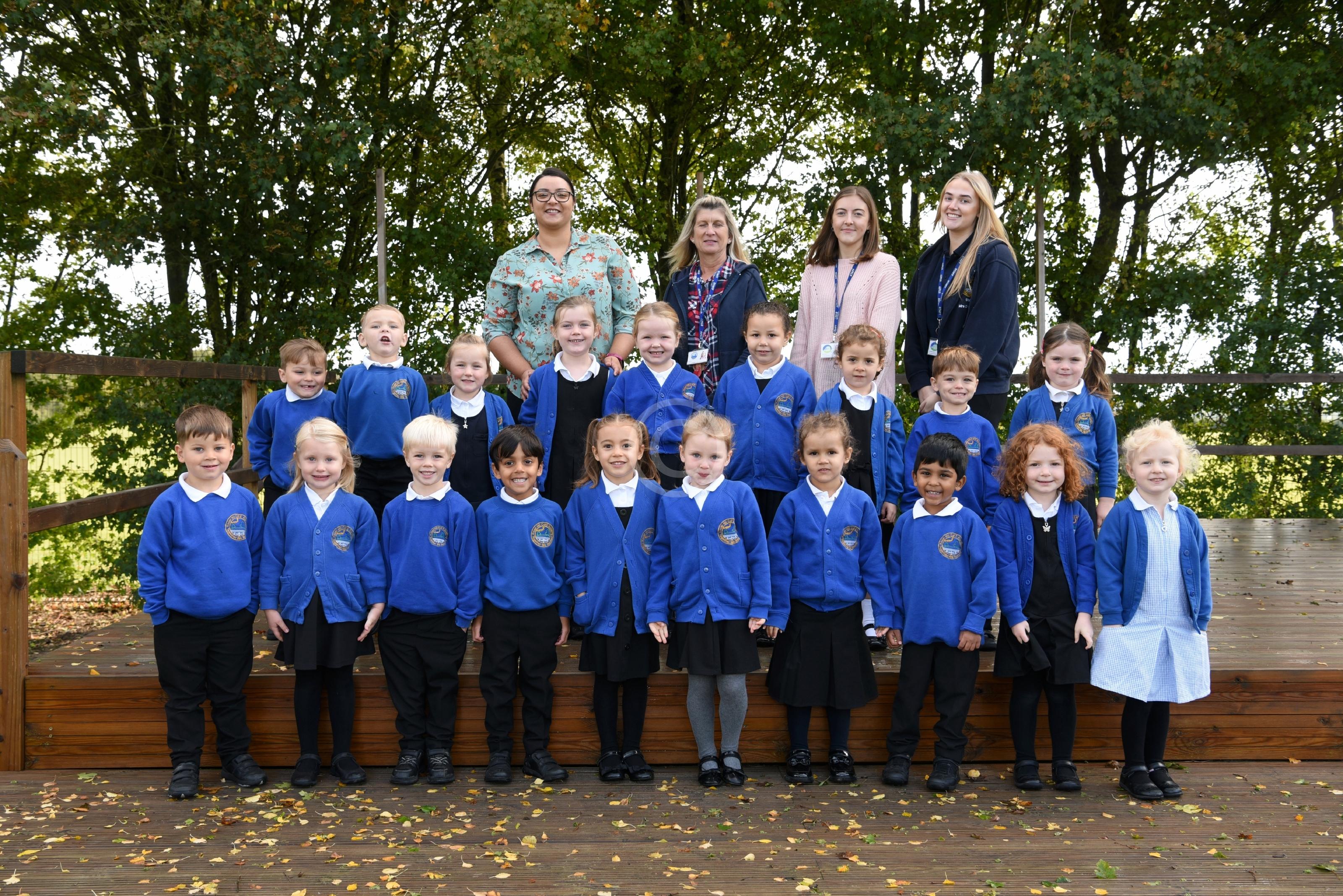 FIRST CLASS 133034 - Photo 1 of 5 - Baylis Media Photos