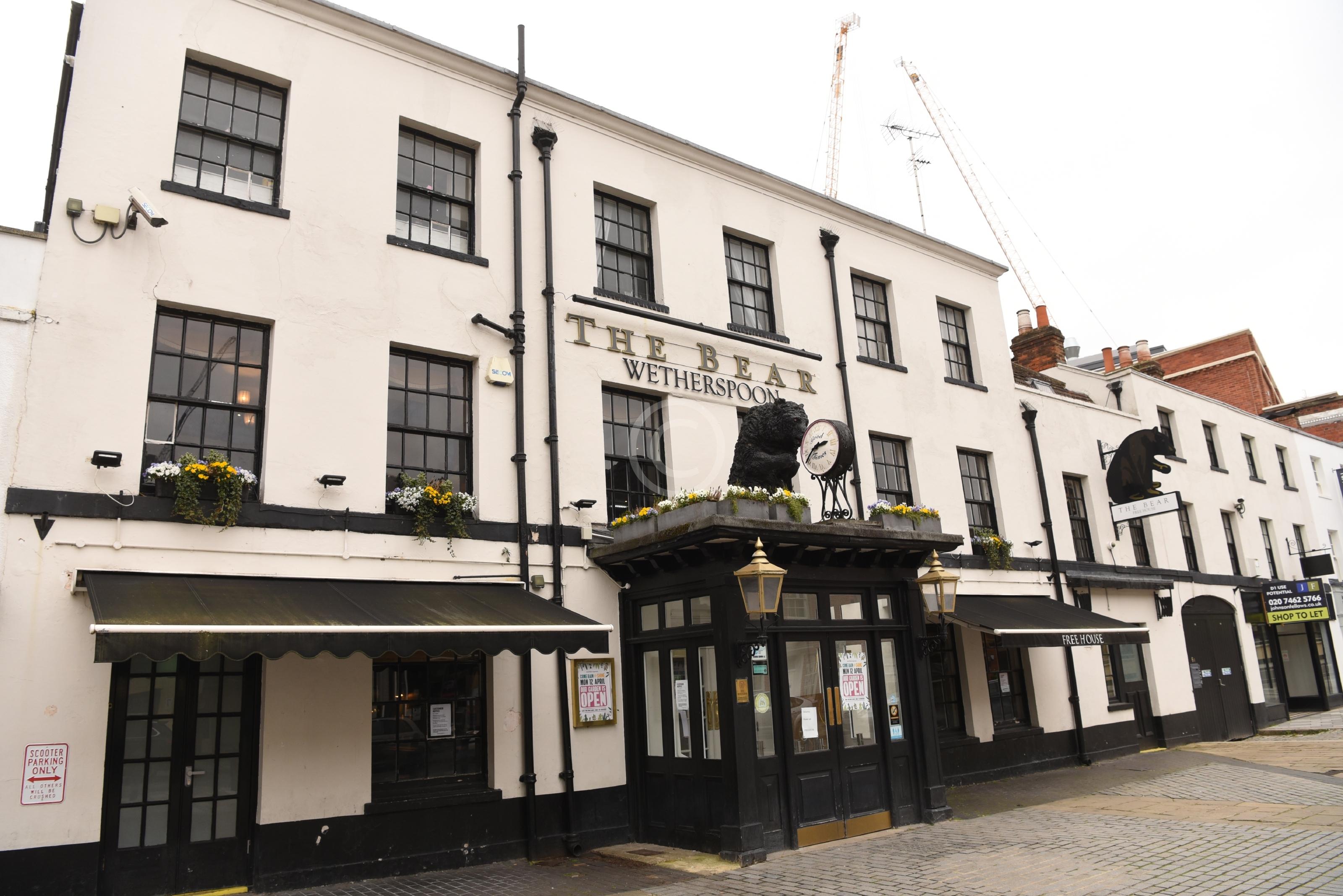 MAIDENHEAD 133404 - Photo 2 of 4 - Baylis Media Photos