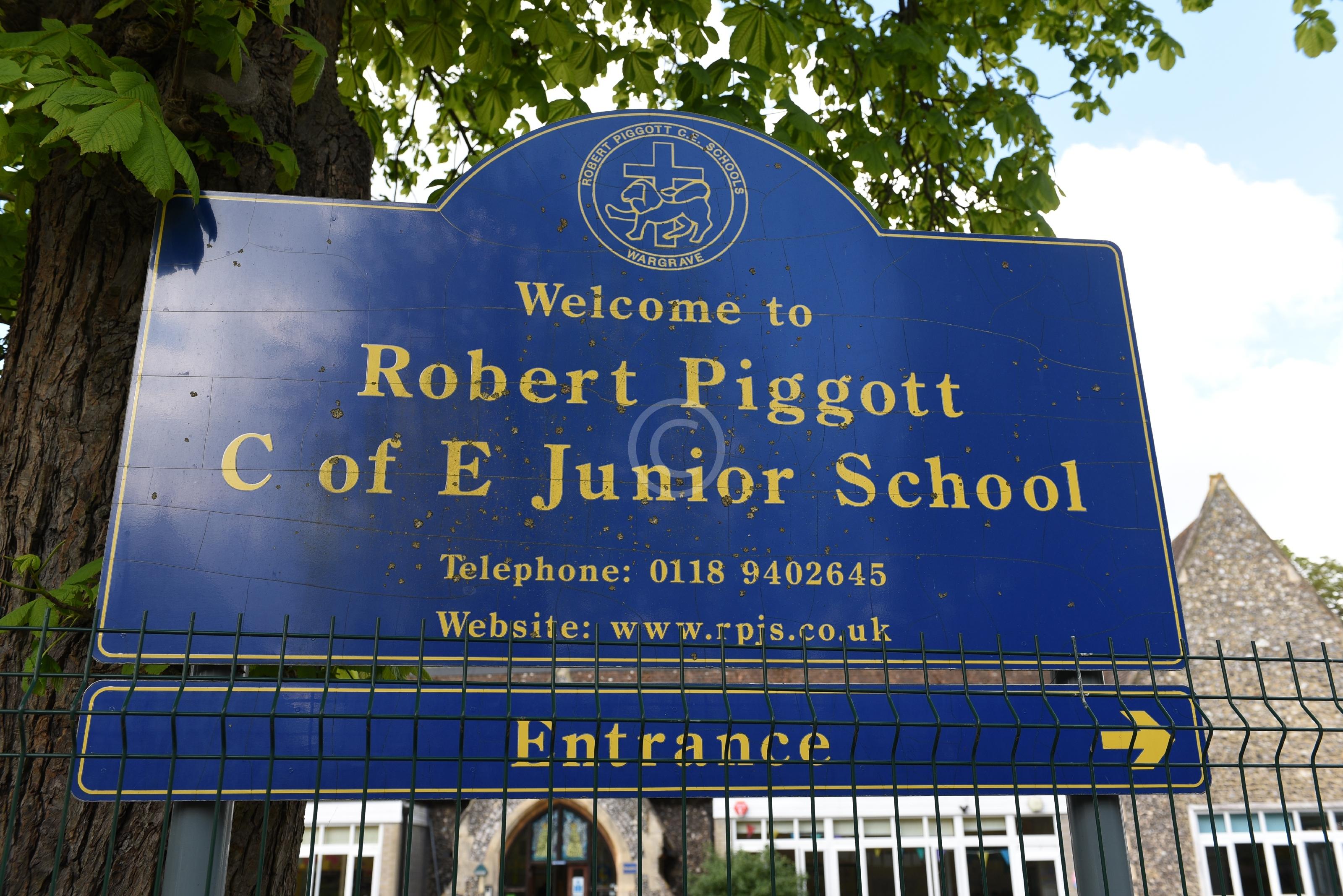 WARGRAVE 133511 - Photo 1 of 14 - Baylis Media Photos