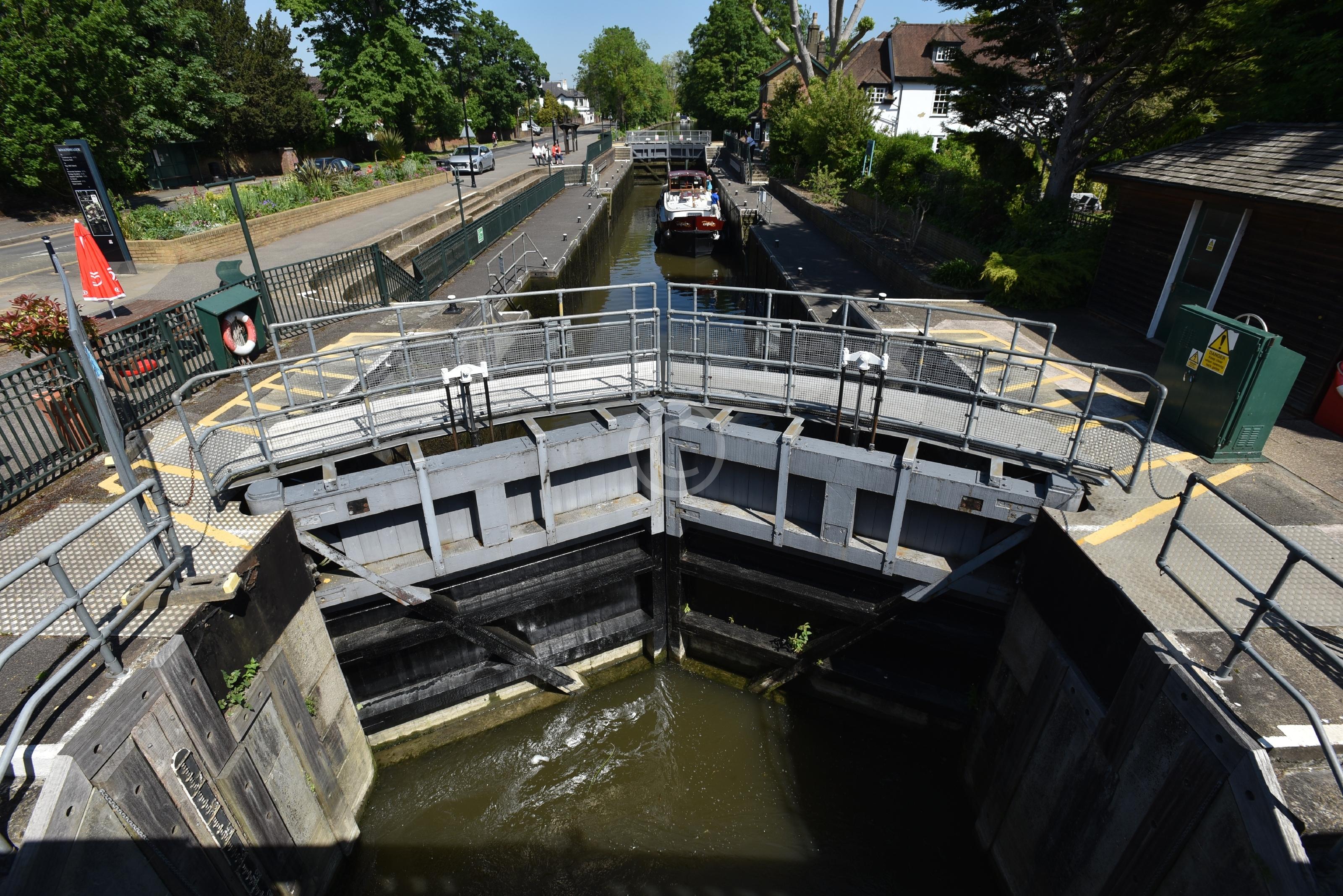 MAIDENHEAD 133567 - Photo 4 of 15 - Baylis Media Photos