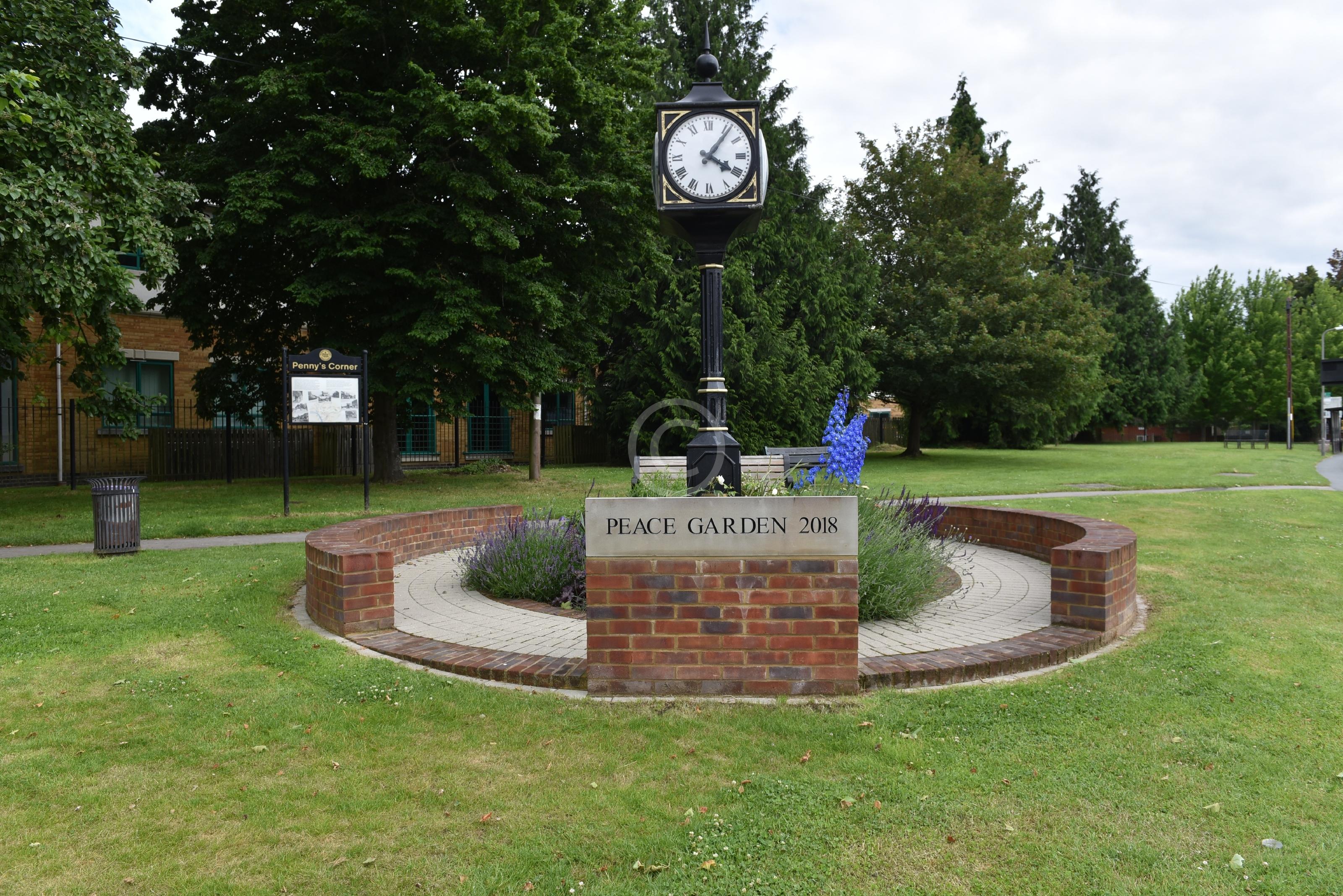 BOURNE END 133617 - Photo 2 of 13 - Baylis Media Photos