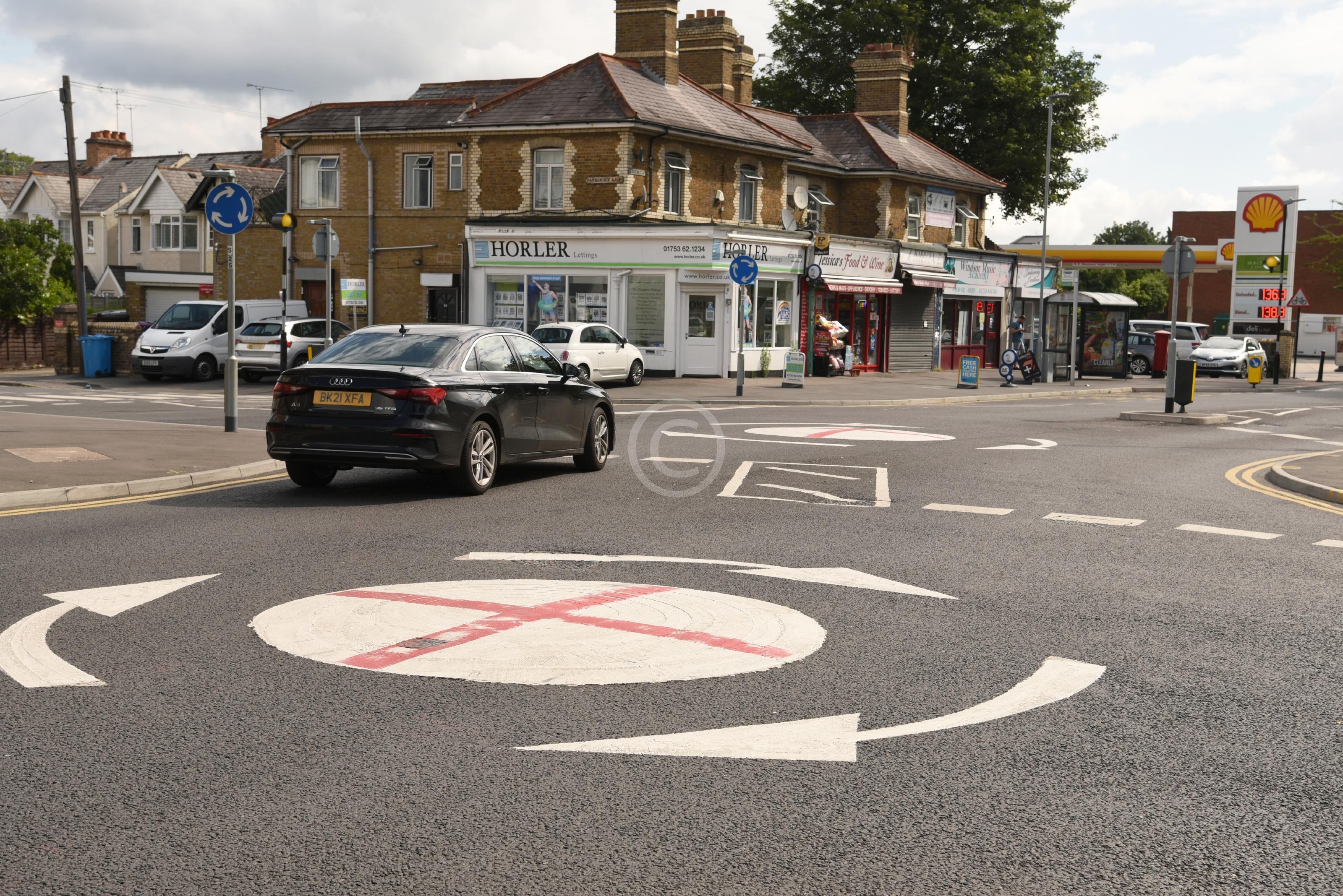 DEDWORTH 133650 - Photo 1 of 9 - Baylis Media Photos