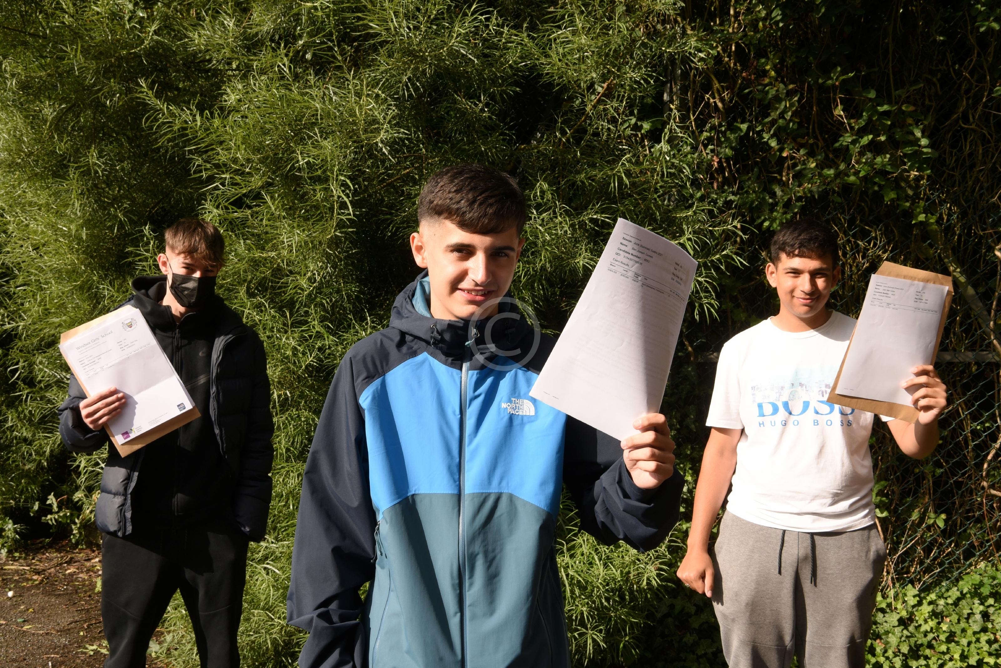 WINDSOR 133710 - Photo 1 of 7 - Baylis Media Photos