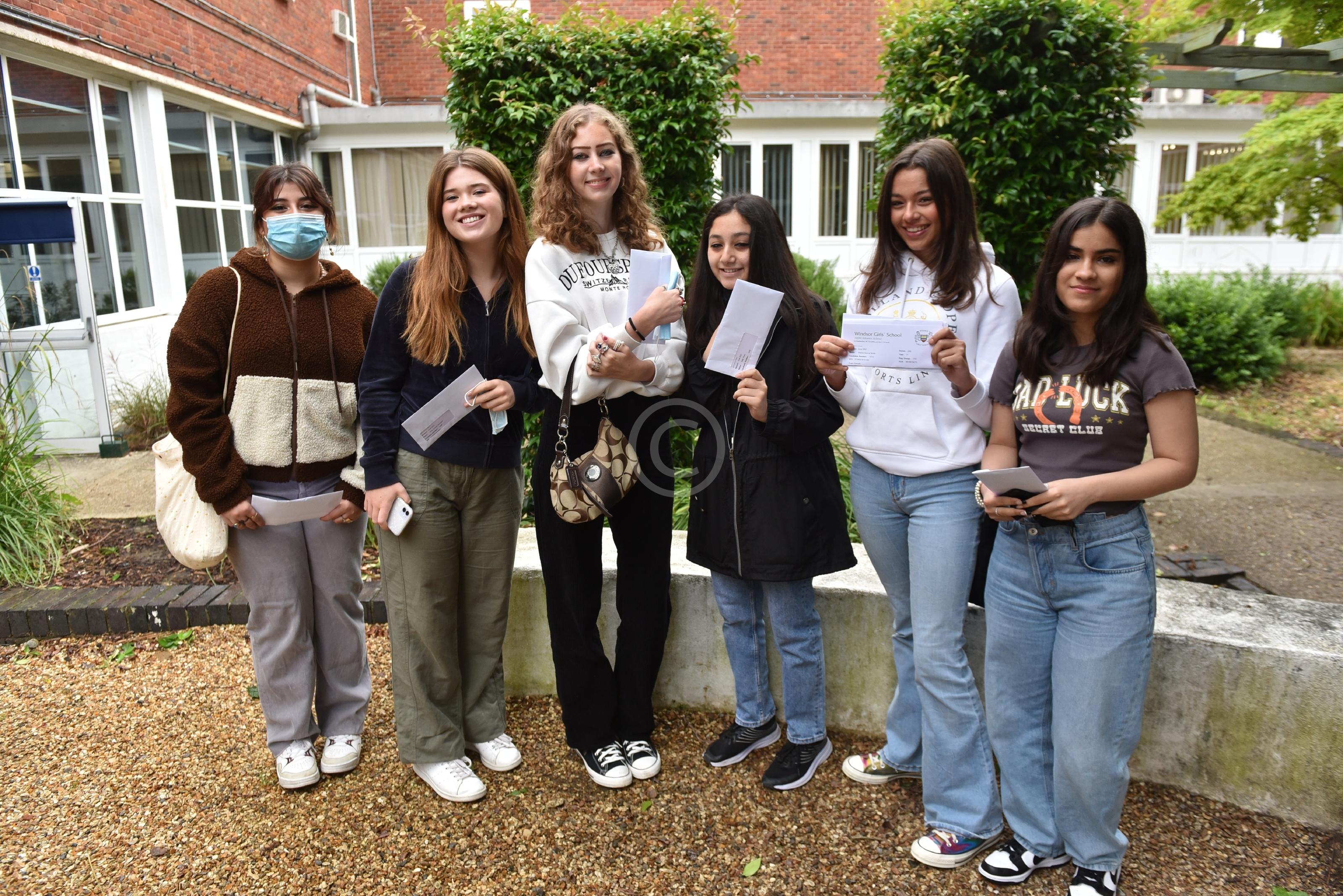 WINDSOR 133720 - Photo 1 of 10 - Baylis Media Photos