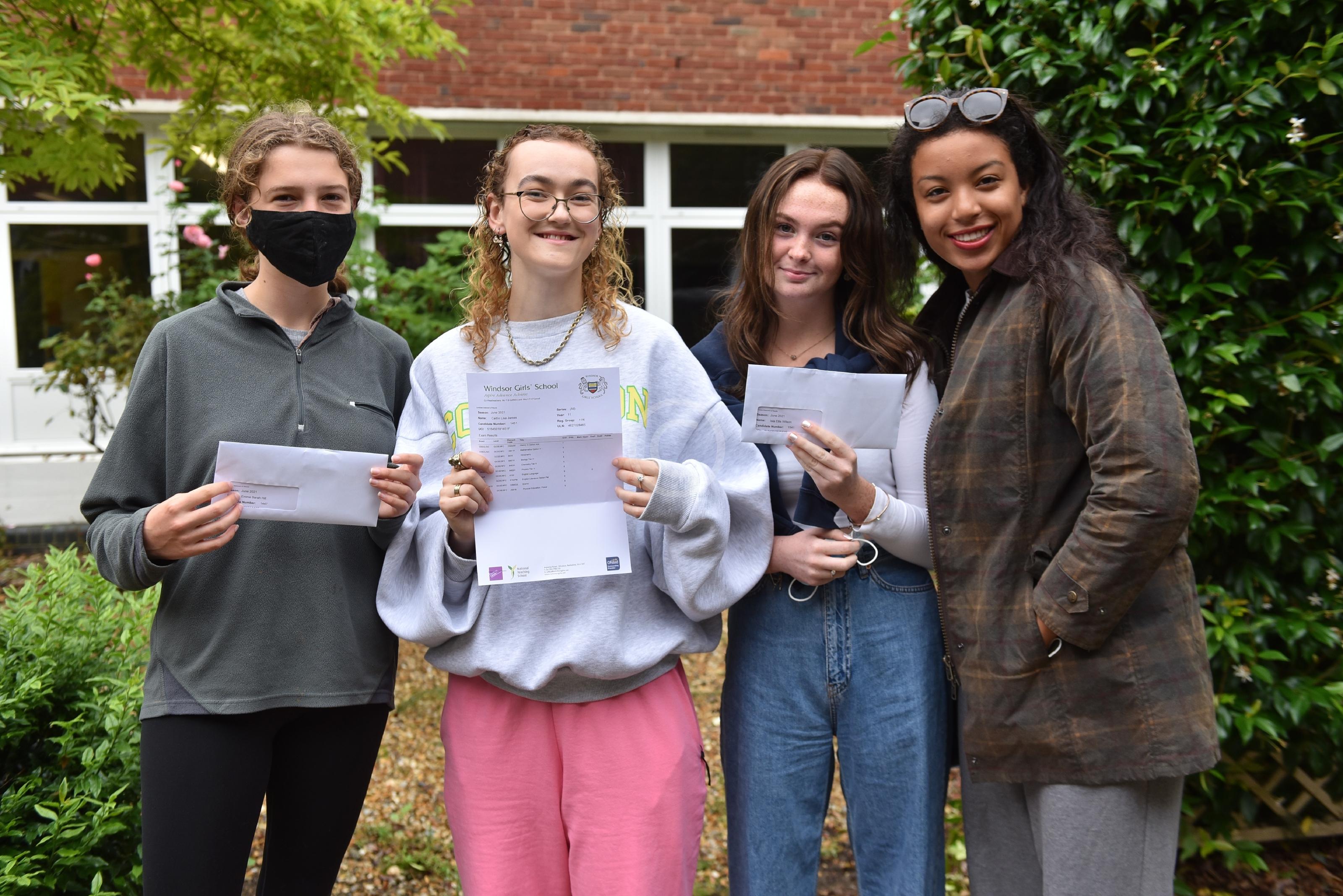 WINDSOR 133720 - Photo 1 of 10 - Baylis Media Photos