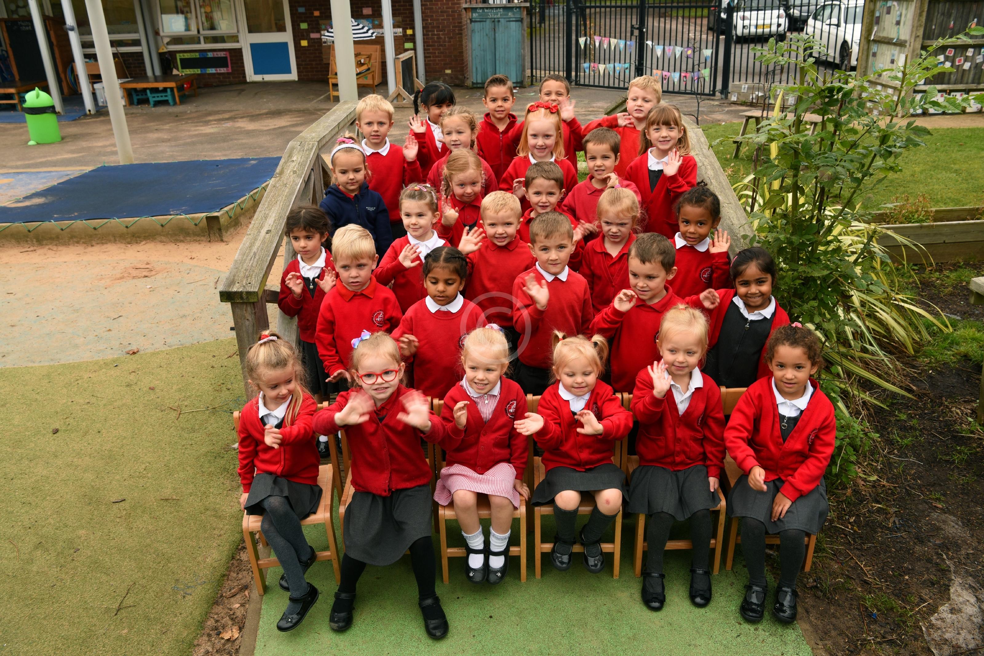 FIRST CLASS 133913 - Photo 1 of 10 - Baylis Media Photos