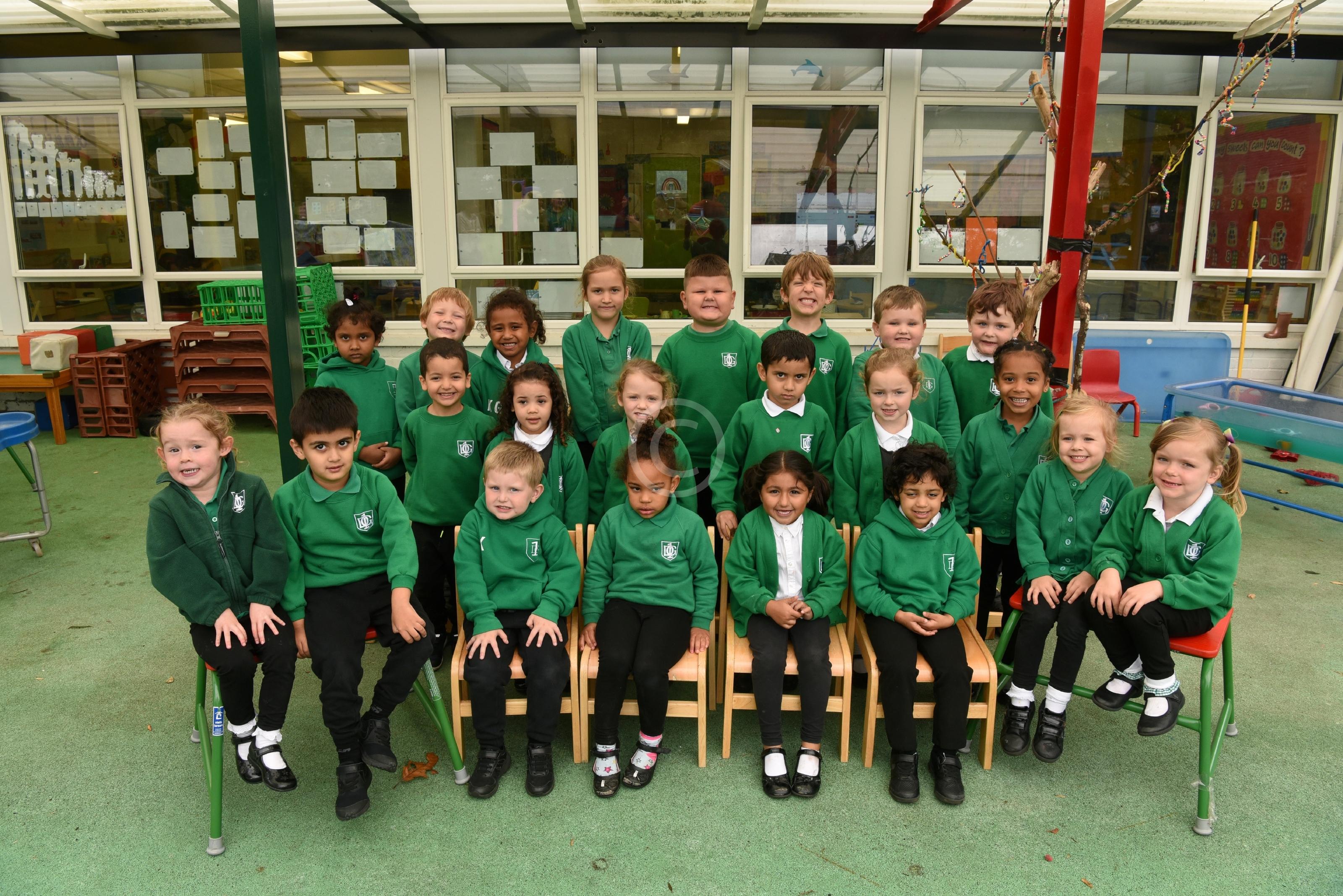 FIRST CLASS 133892 - Photo 1 of 5 - Baylis Media Photos