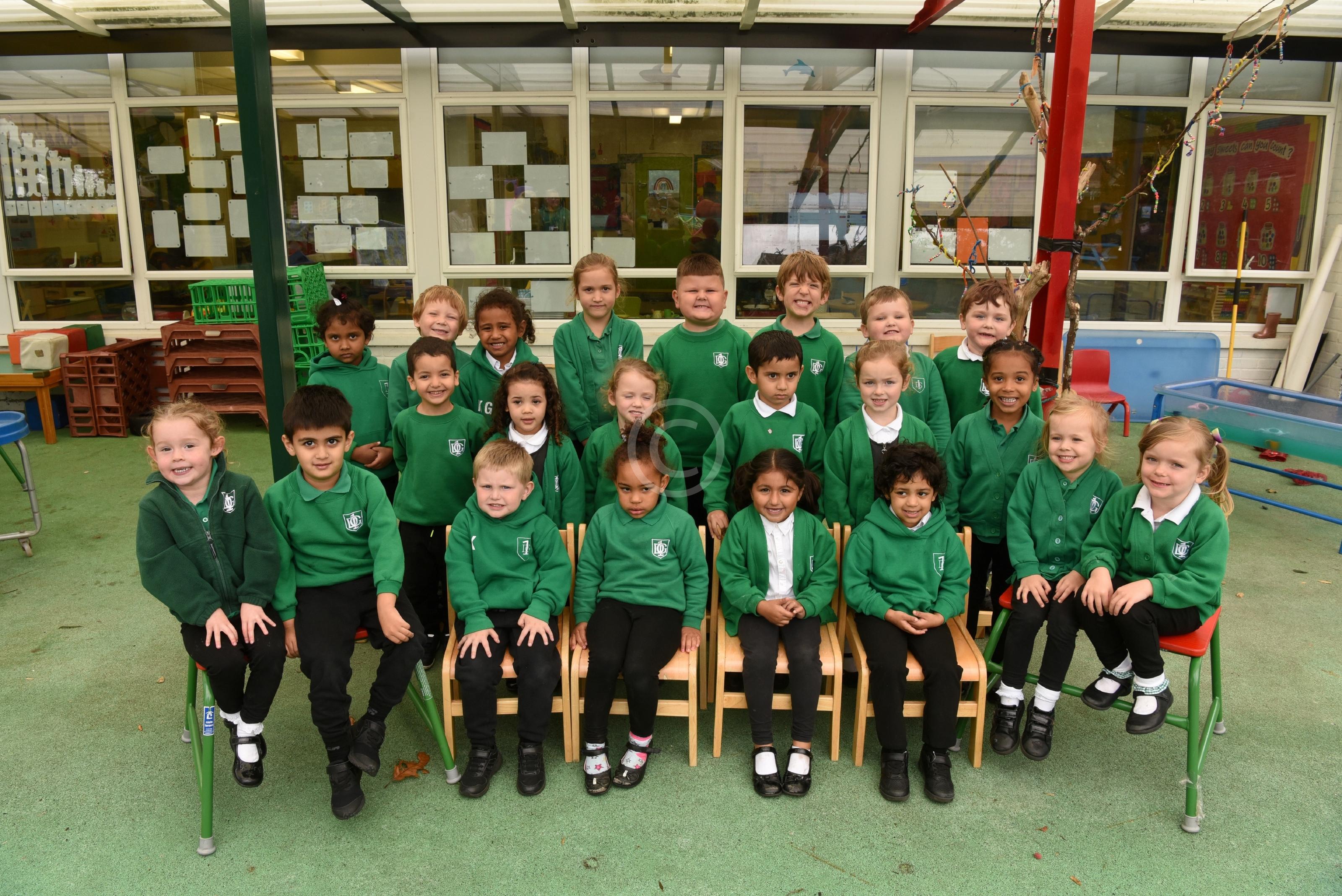 FIRST CLASS 133892 - Photo 1 of 5 - Baylis Media Photos