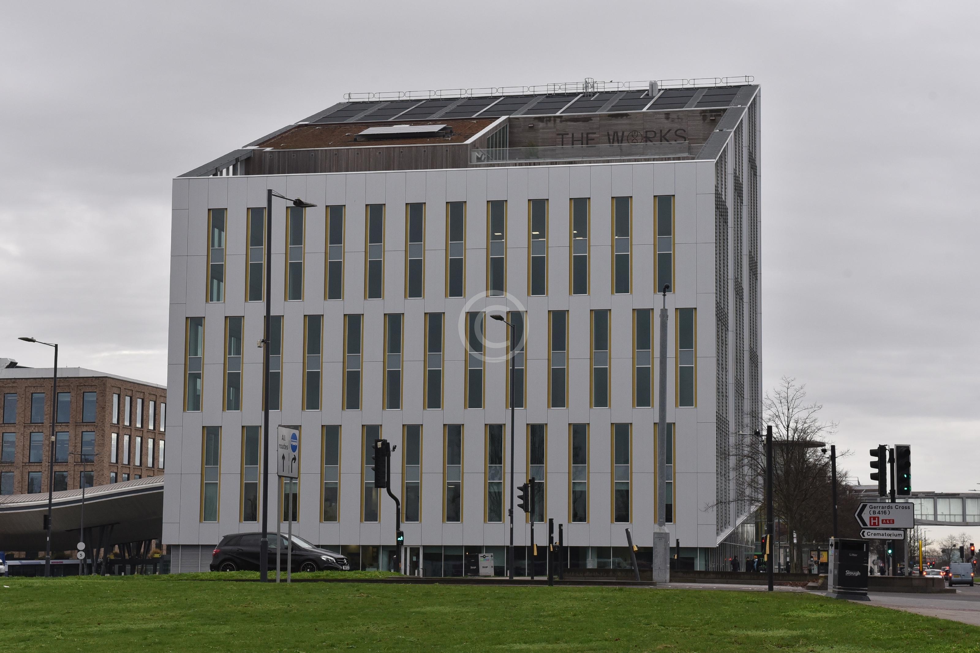 SLOUGH 134161 - Photo 4 of 7 - Baylis Media Photos