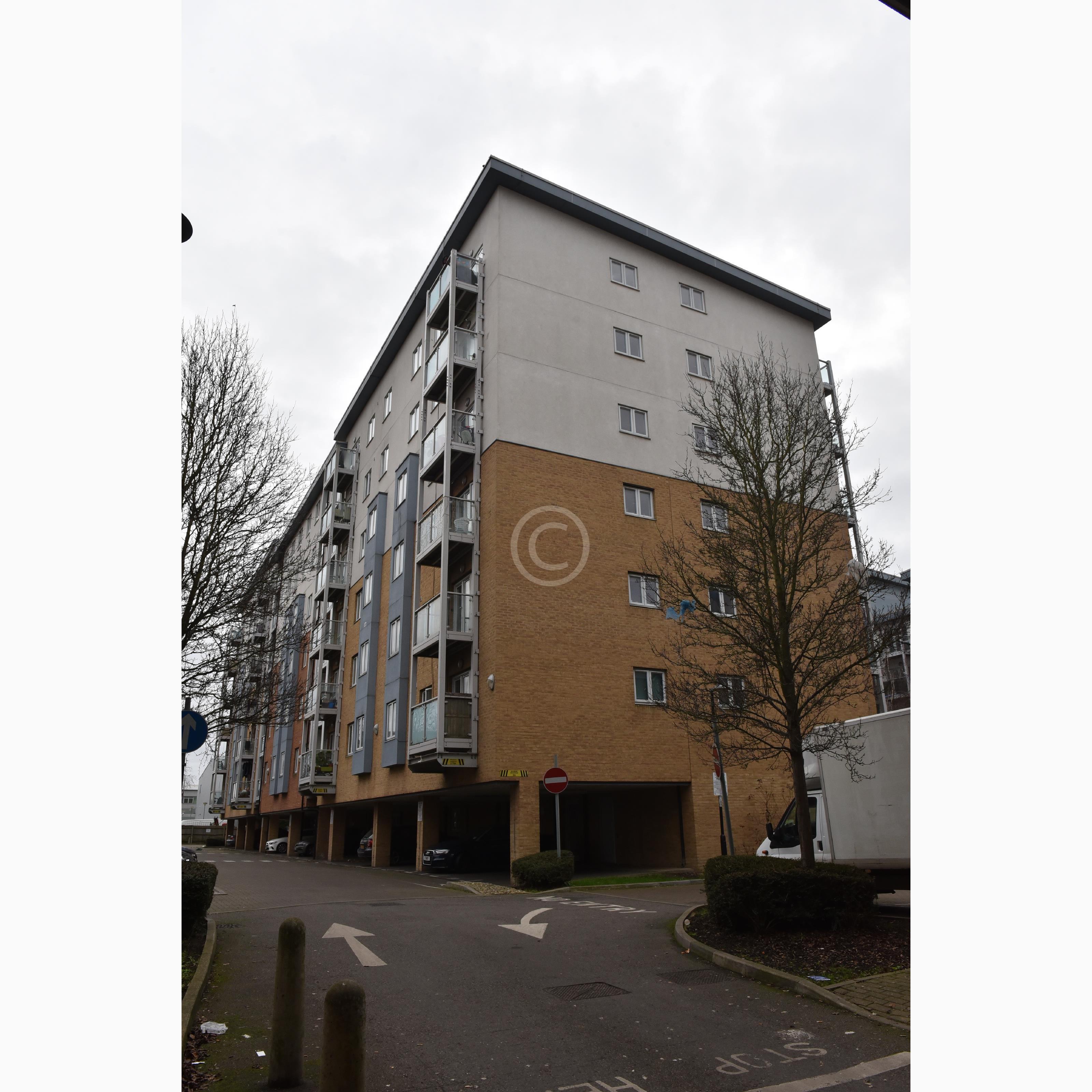 SLOUGH 134160 - Photo 2 of 7 - Baylis Media Photos