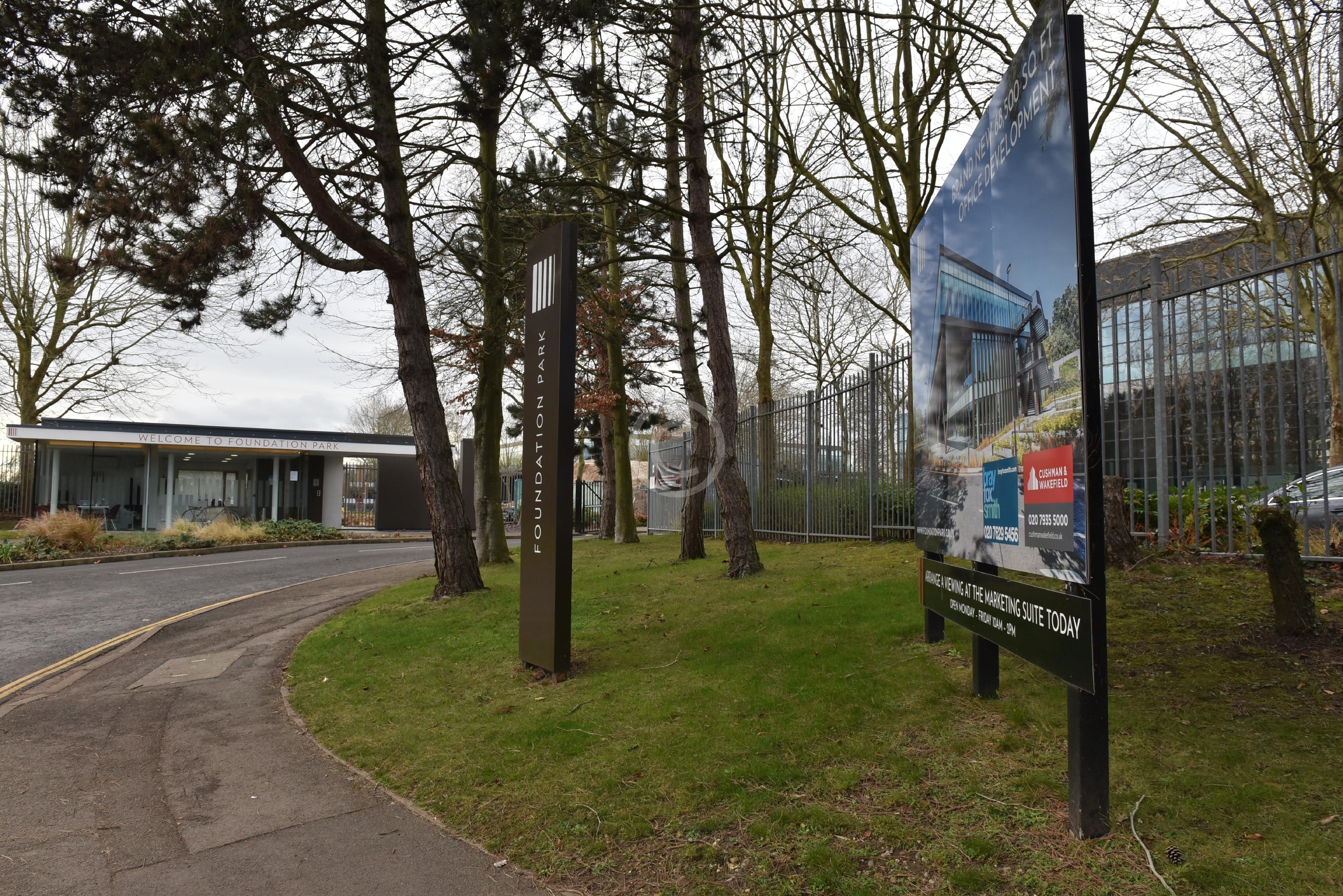 MAIDENHEAD 134223 - Photo 1 of 9 - Baylis Media Photos