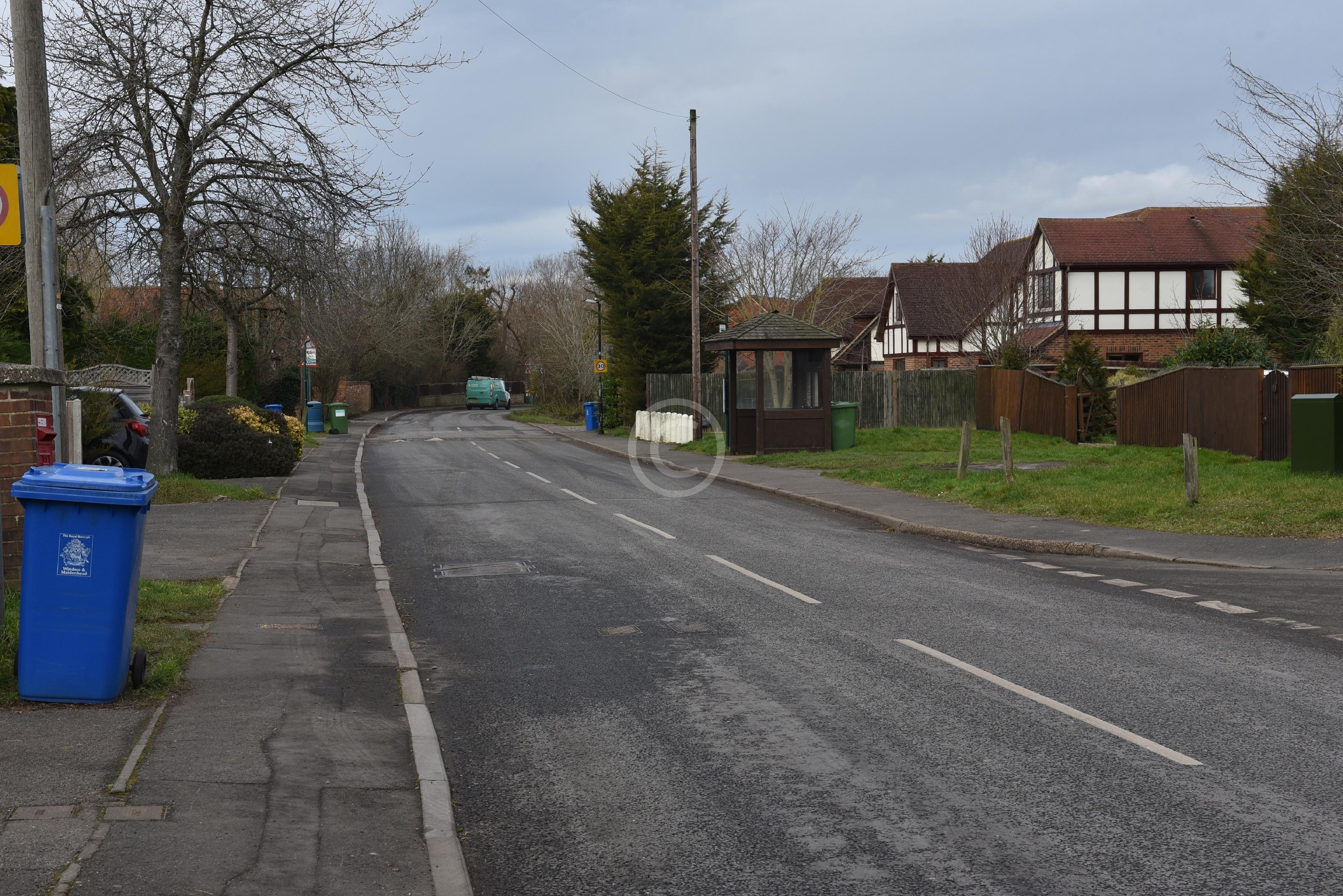 FIFIELD 134225 - Photo 1 of 7 - Baylis Media Photos