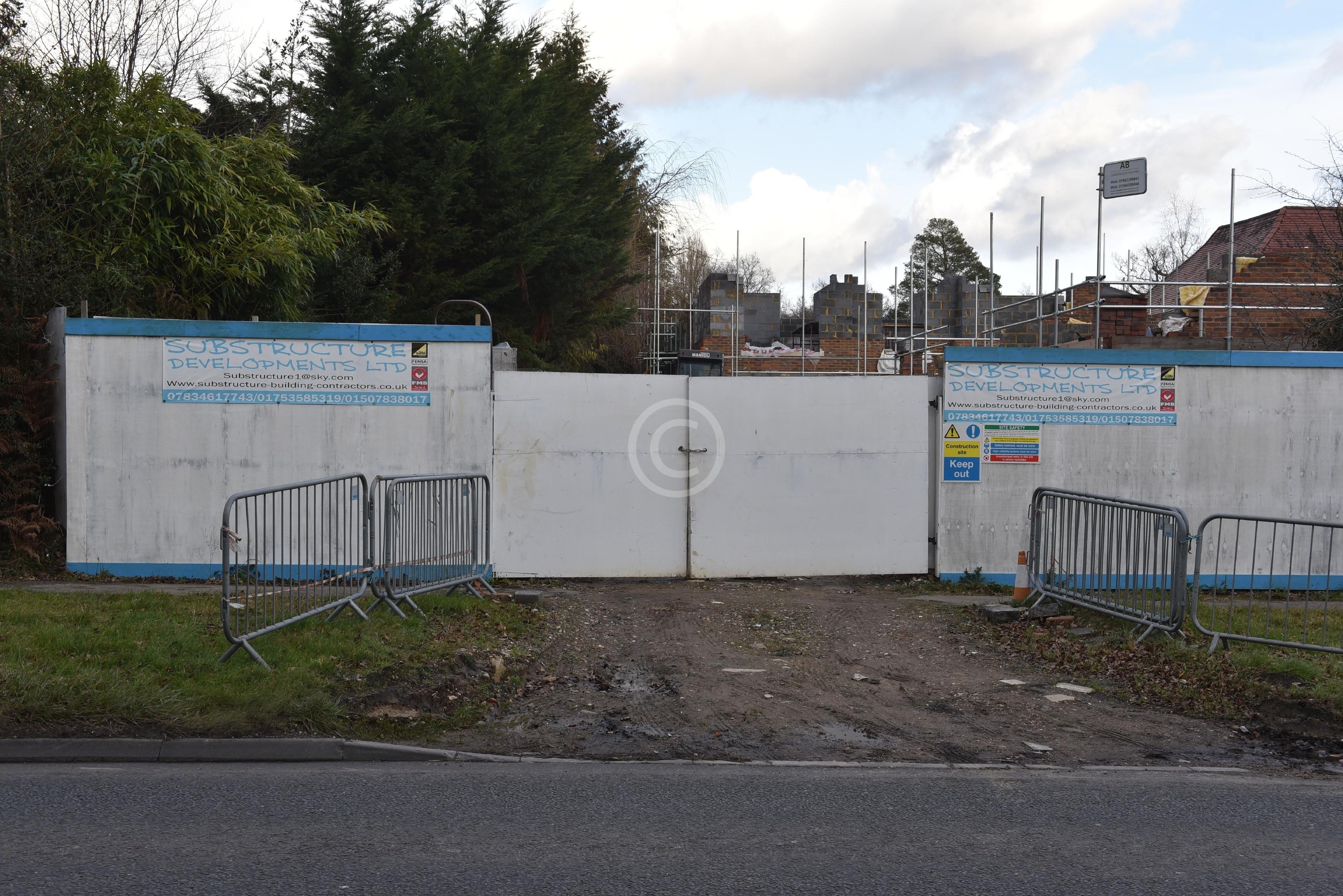 FARNHAM COMMON 134239 - Photo 1 of 11 - Baylis Media Photos