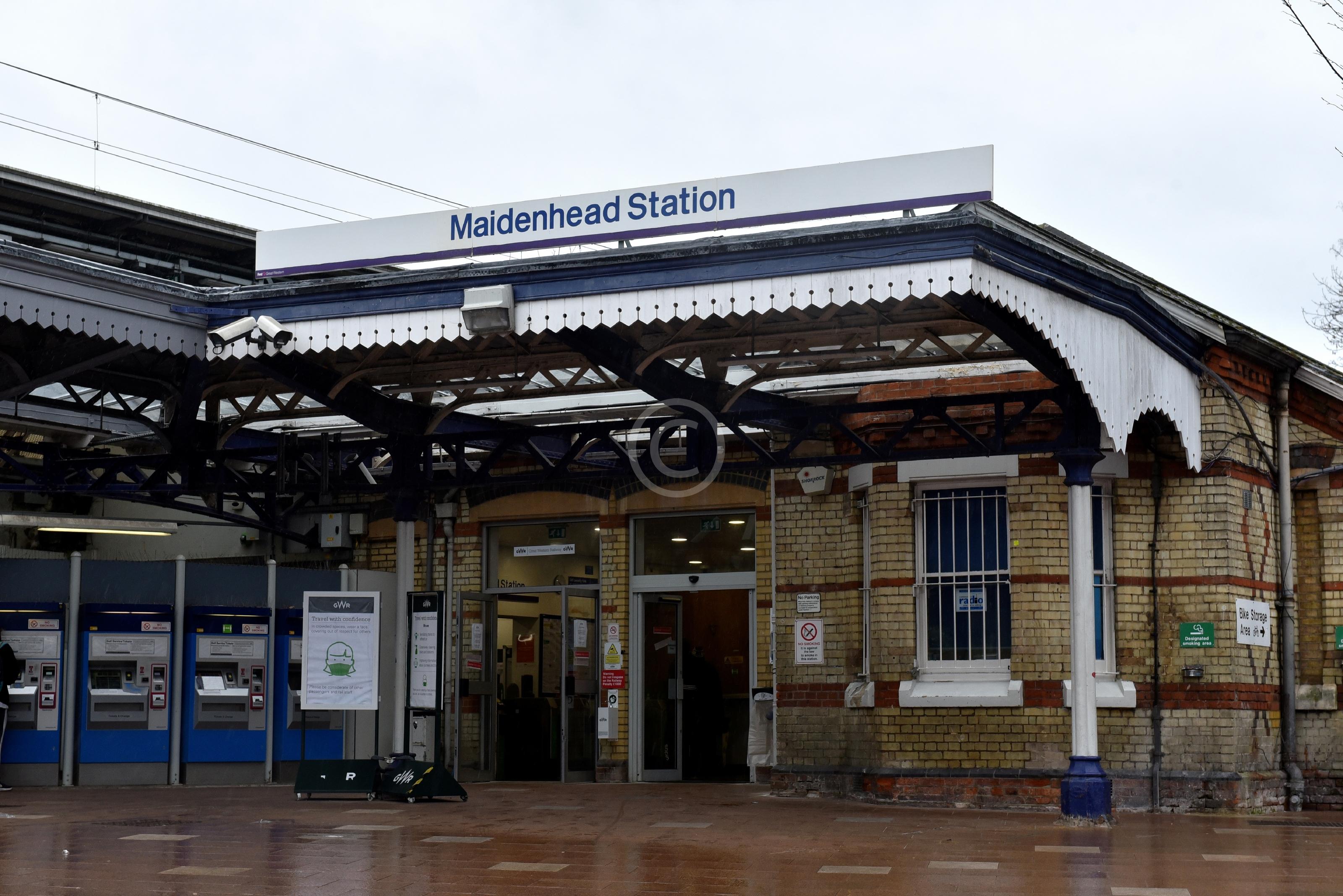 MAIDENHEAD 134225 - Photo 1 of 3 - Baylis Media Photos