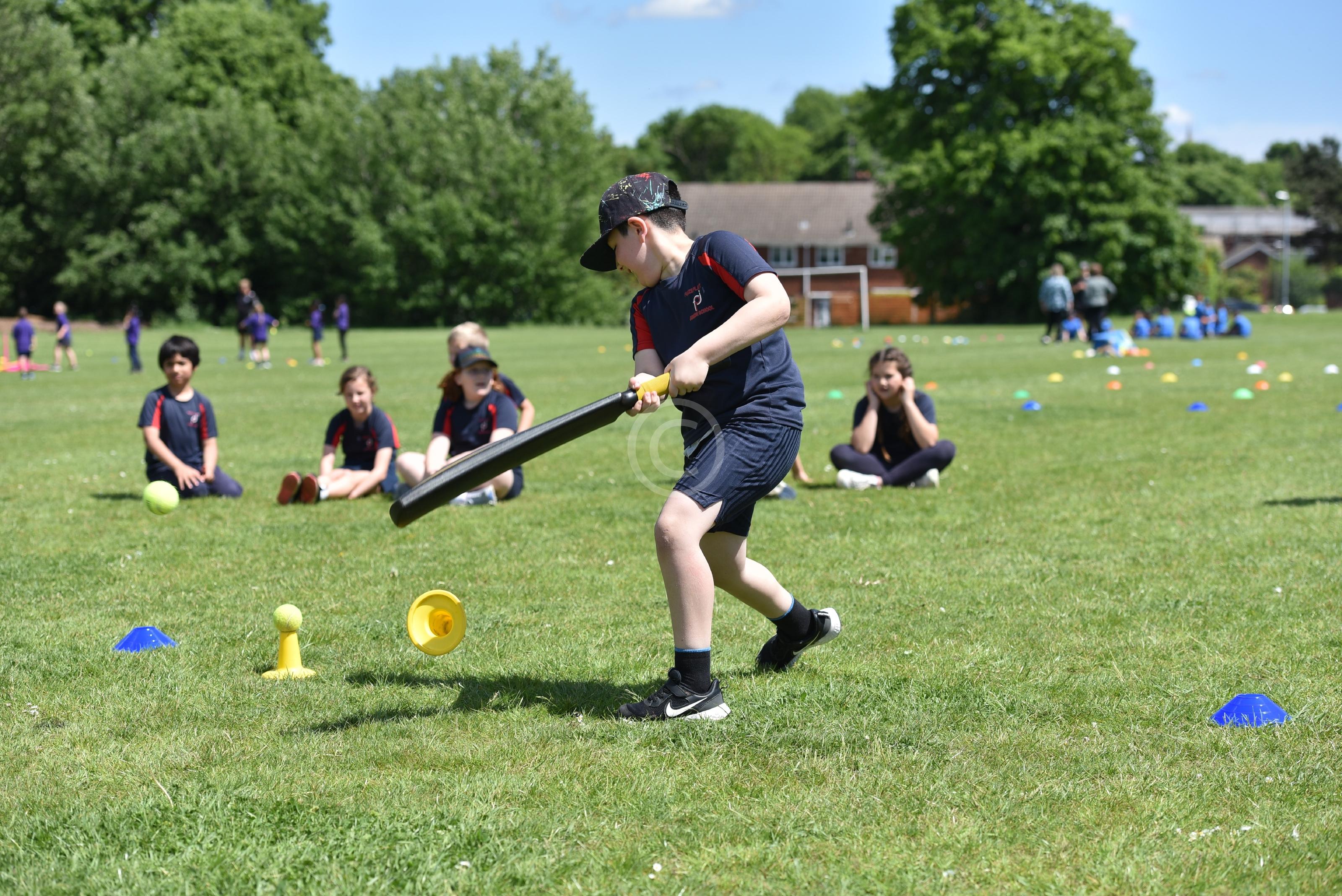 MAIDENHEAD 134493 - Photo 1 of 21 - Baylis Media Photos