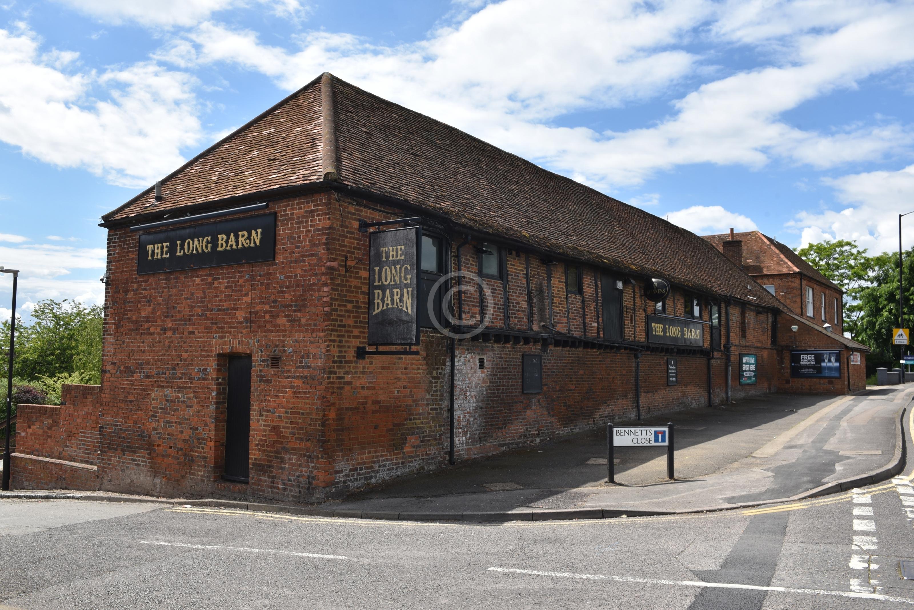 CIPPENHAM 134560 - Photo 1 of 3 - Baylis Media Photos