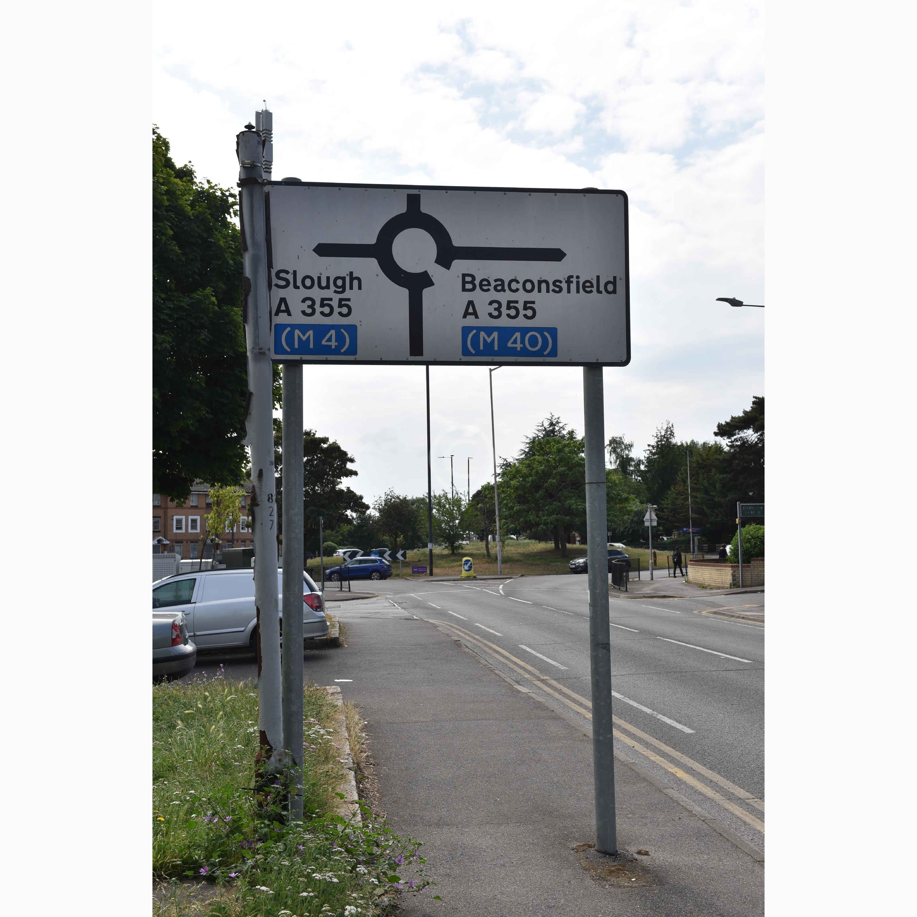 SLOUGH 134644 - Photo 1 of 28 - Baylis Media Photos