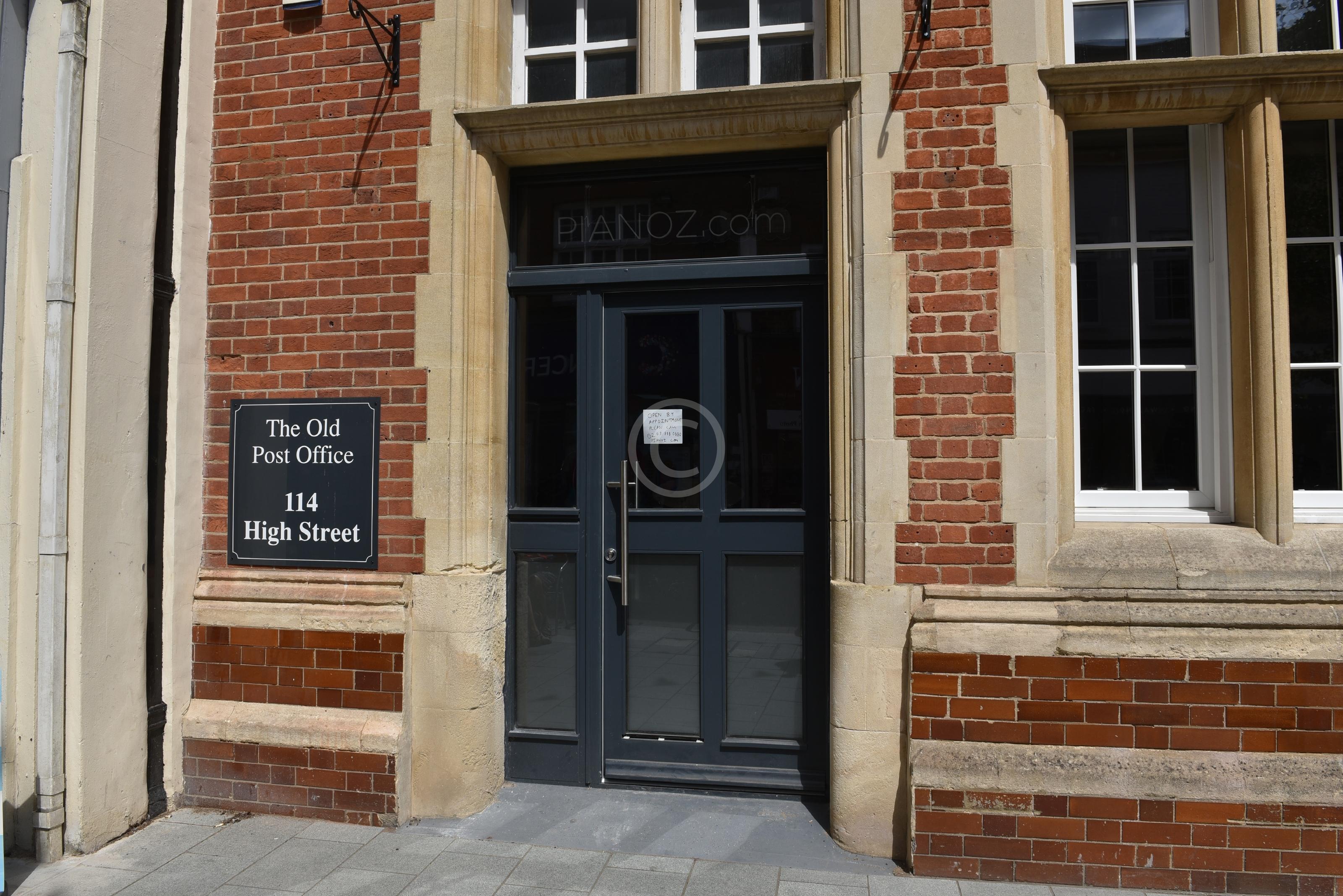 MAIDENHEAD 134727 - Photo 2 of 6 - Baylis Media Photos