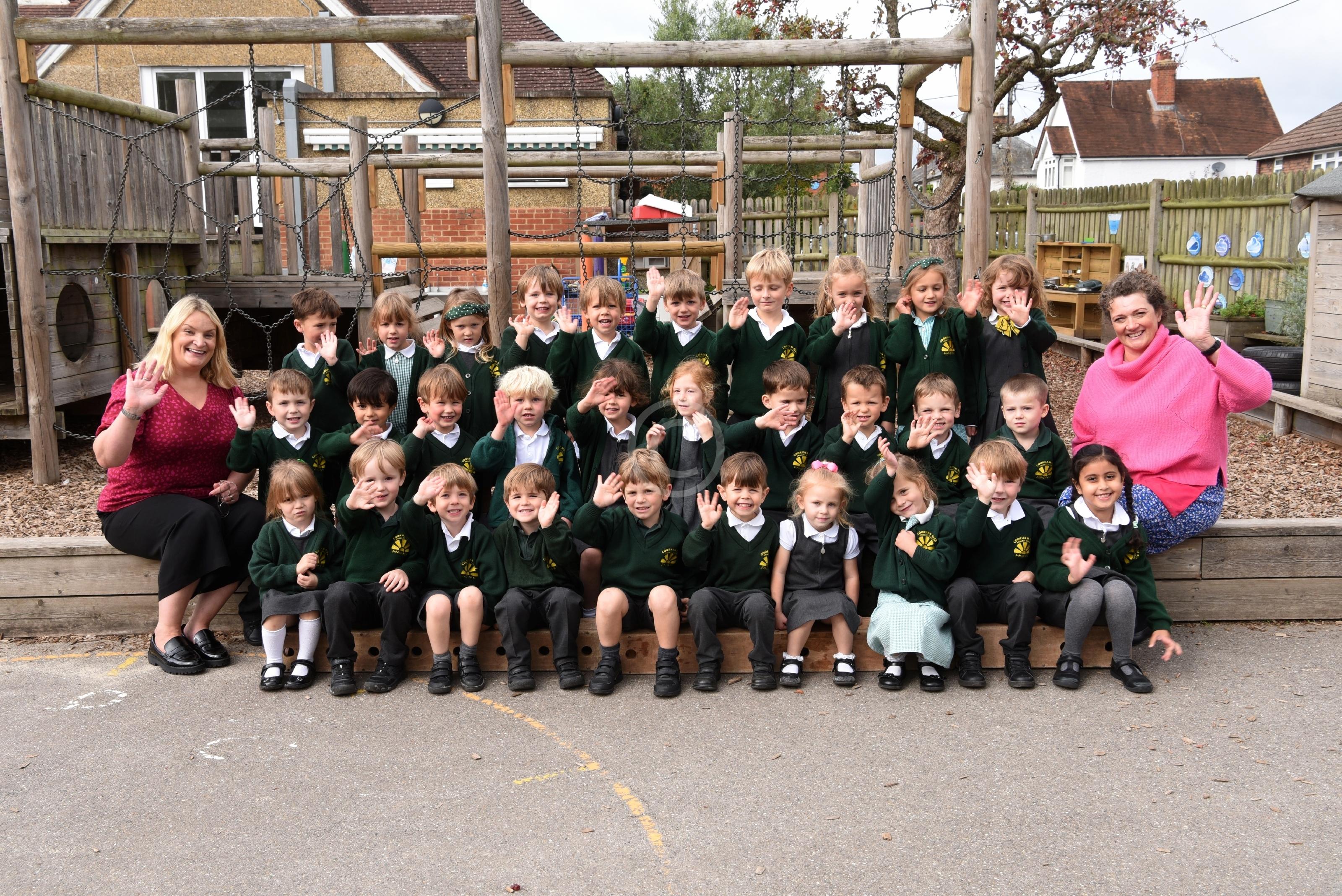 FIRST CLASS 134891 - Photo 1 of 4 - Baylis Media Photos