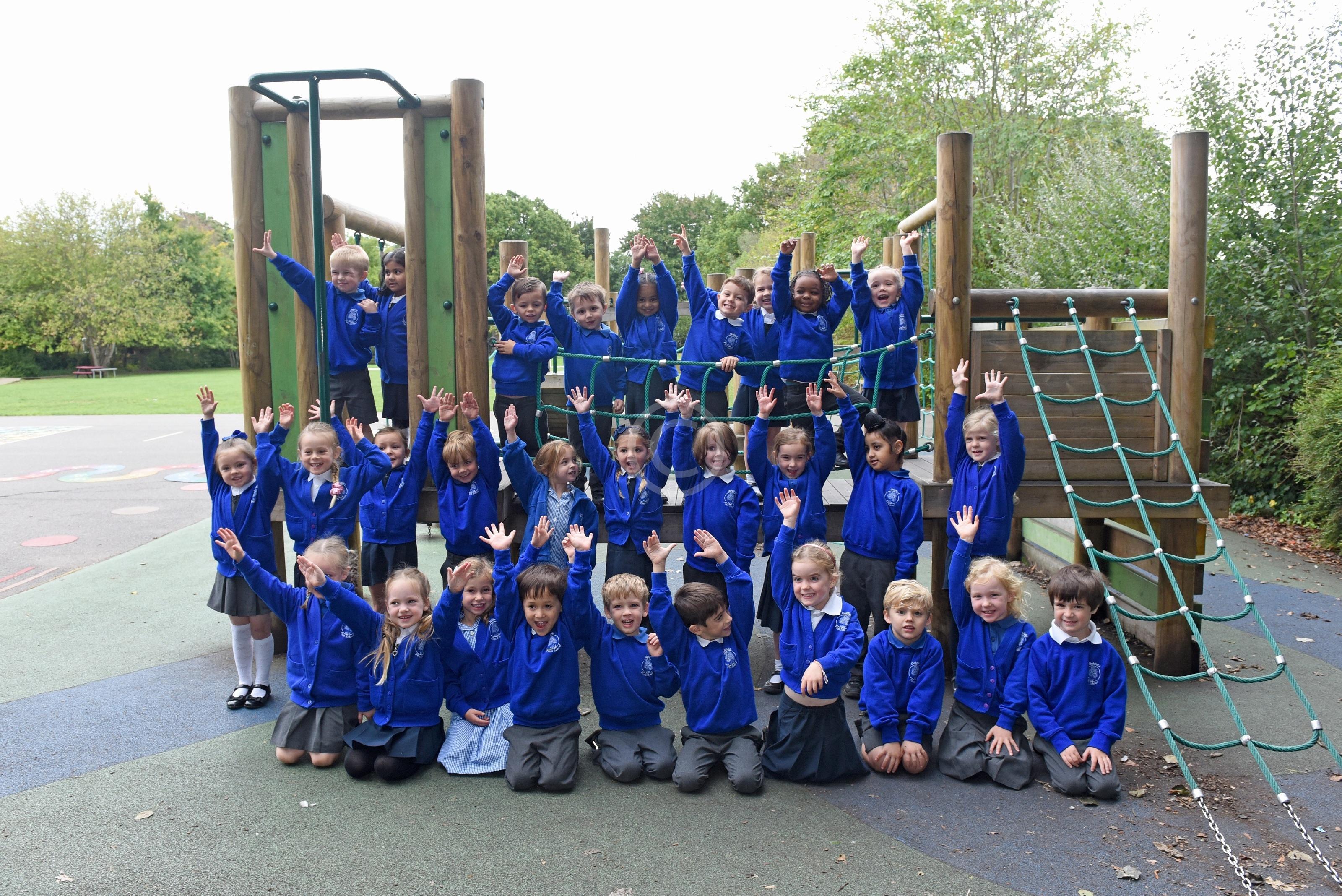 FIRST CLASS 134930 - Photo 1 of 4 - Baylis Media Photos