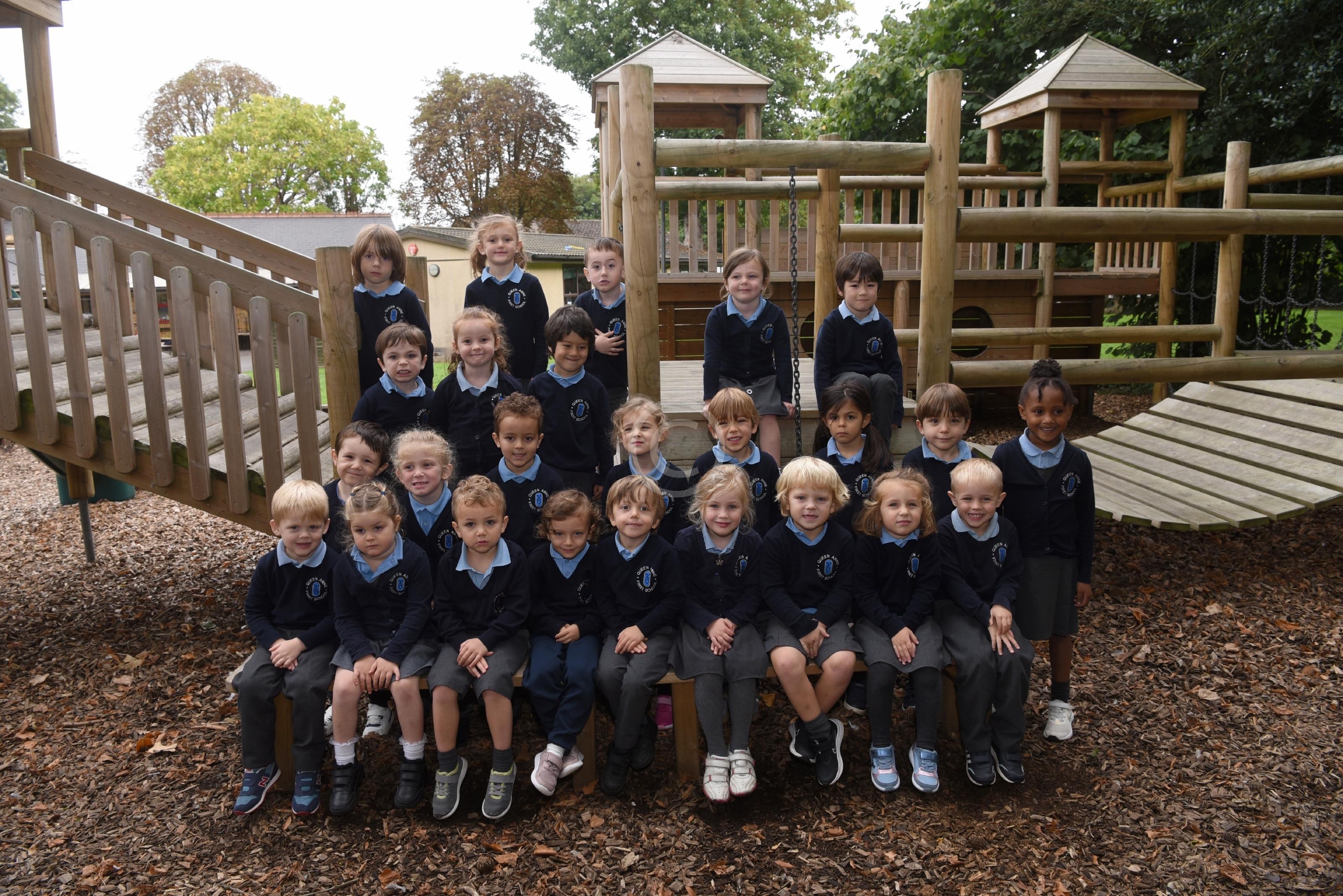 FIRST CLASS 134914 - Photo 1 of 4 - Baylis Media Photos