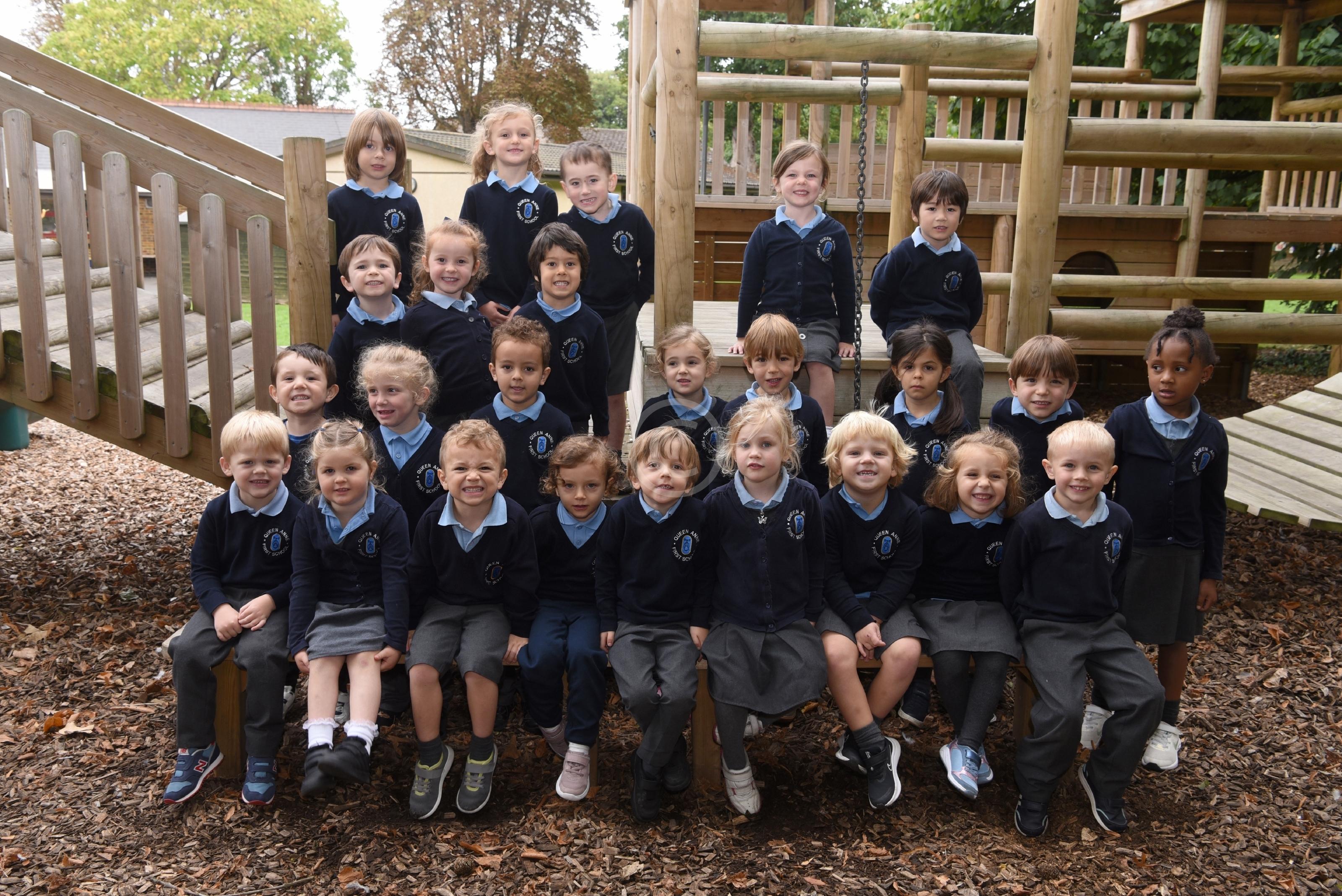 FIRST CLASS 134914 - Photo 1 of 4 - Baylis Media Photos