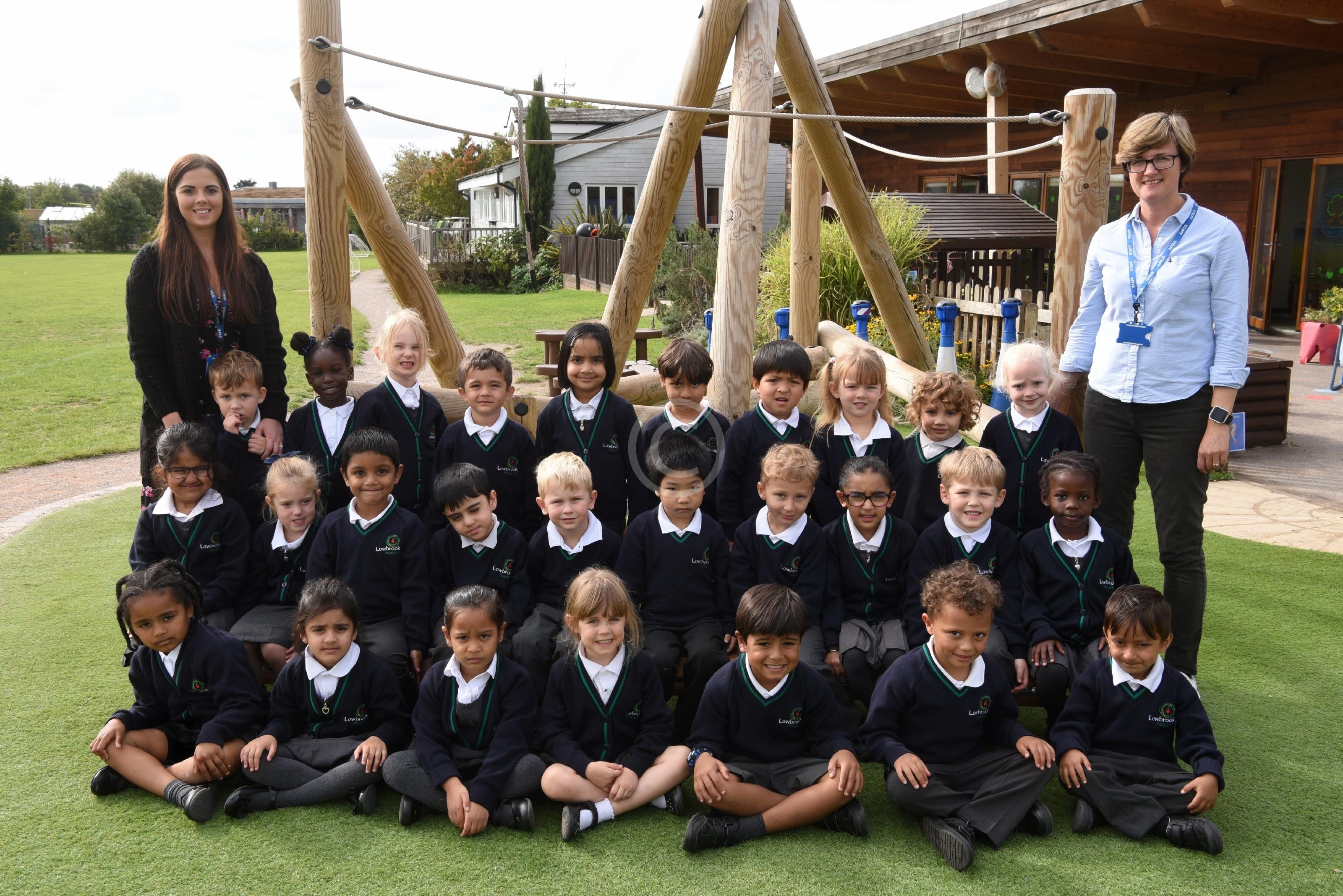 FIRST CLASS 134926 - Photo 1 of 8 - Baylis Media Photos