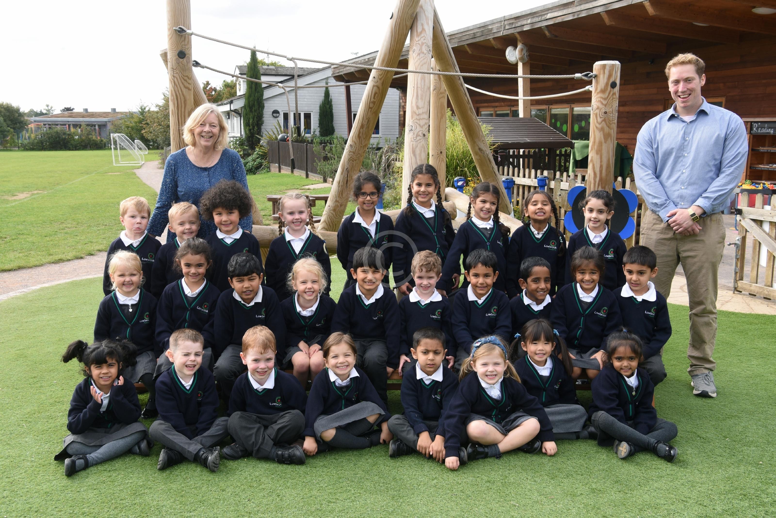 FIRST CLASS 134926 - Photo 1 of 8 - Baylis Media Photos